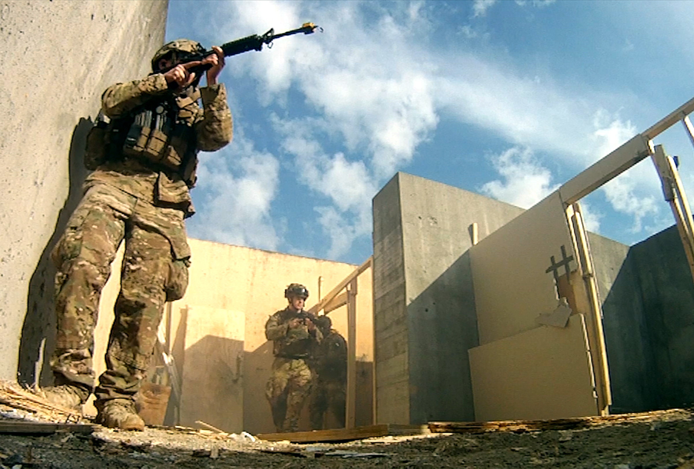 U.S. Airmen, Italian soldiers form 'strong bonds' during training ...