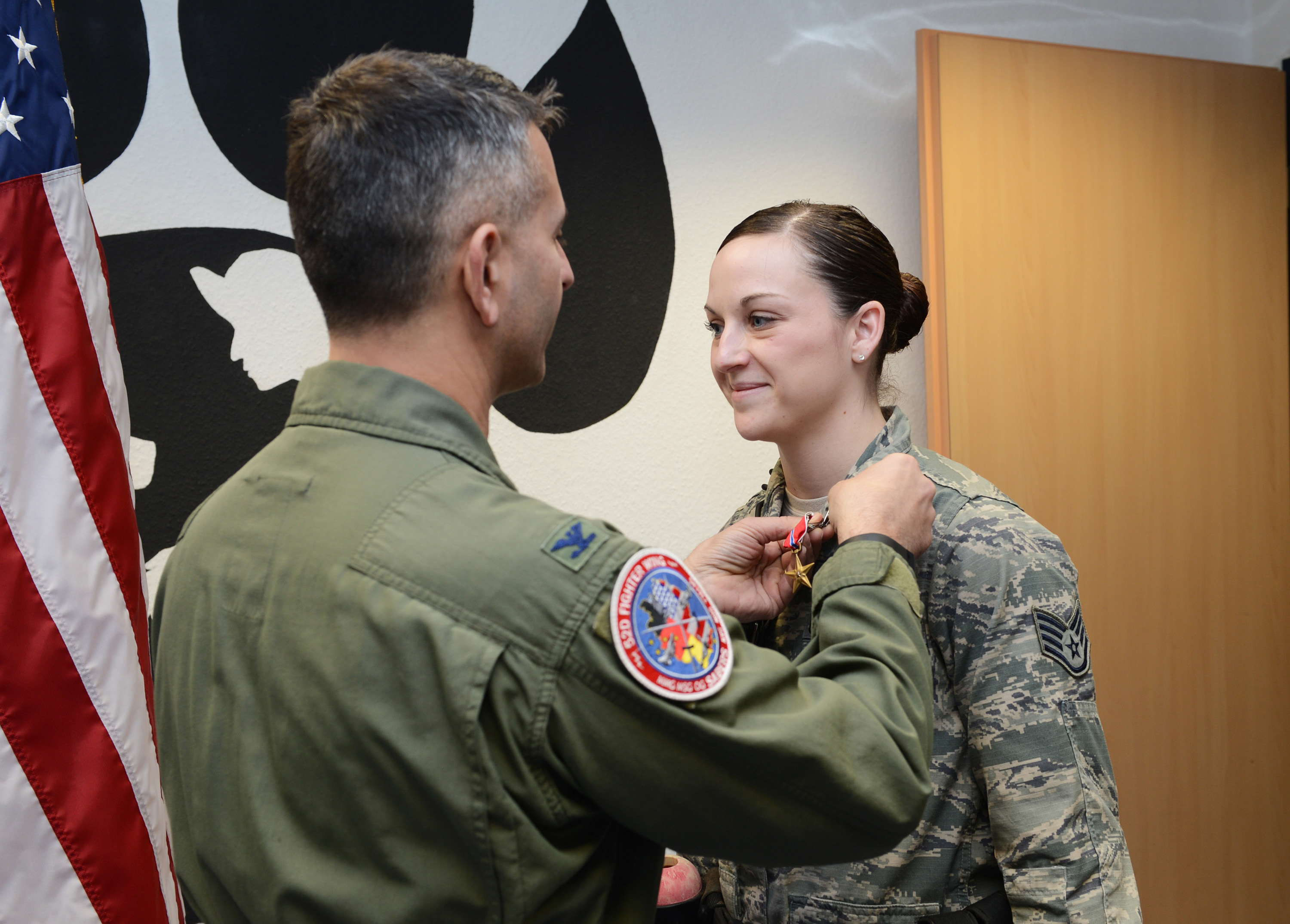 52 SFS member receives Bronze Star > Spangdahlem Air Base > Article Display
