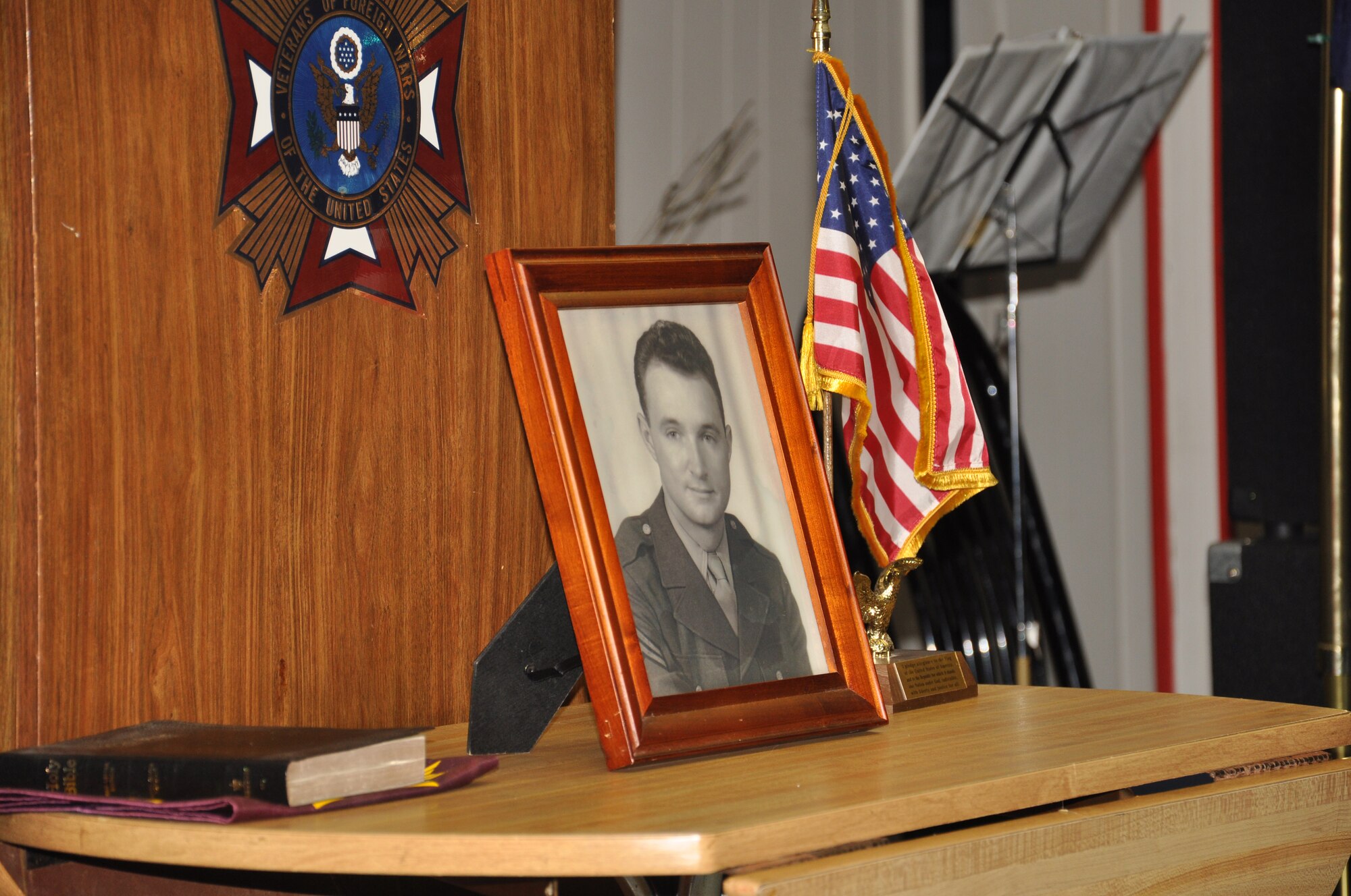 931st Commander presents flag to family of Wichita Silver Star ...