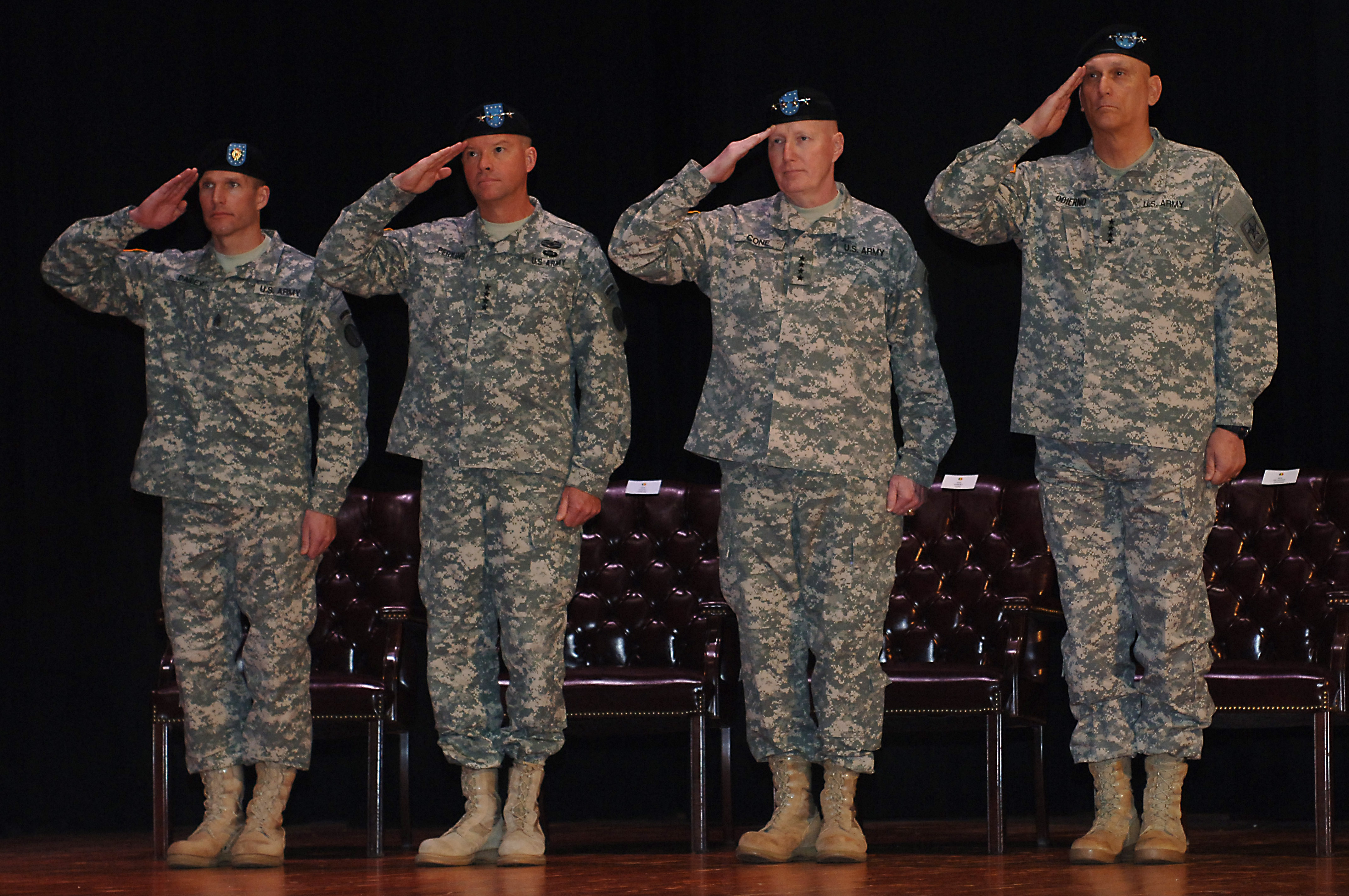 TRADOC welcomes new commanding general > Joint Base Langley-Eustis ...