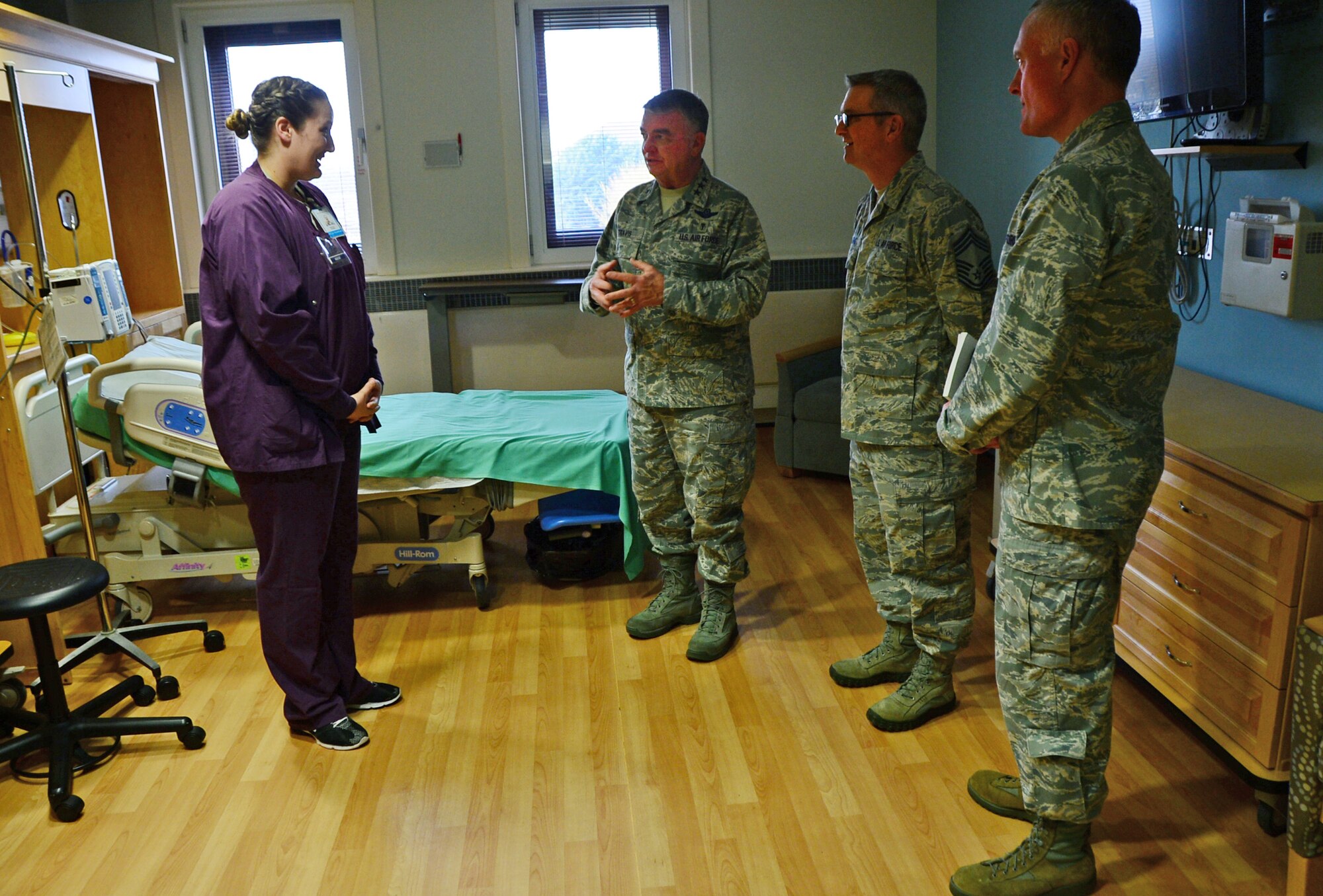 Surgeon General of the Air Force visits 48th MDG > Royal Air Force ...