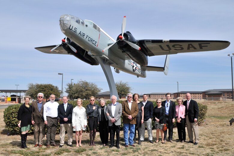 WWII B-17 co-pilot shares experiences > Air Education and Training ...
