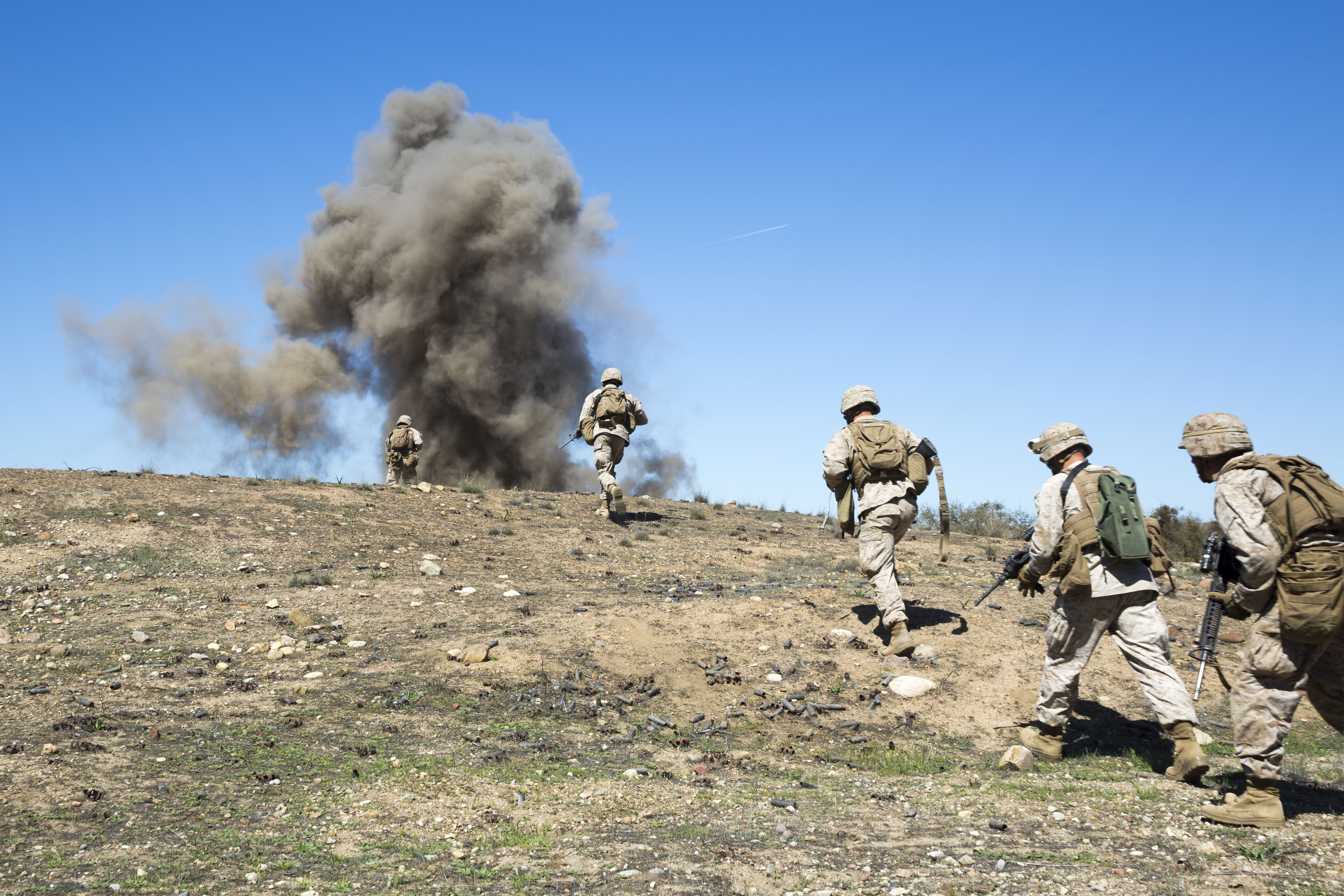 11th MEU Marines train with explosive ordnance
