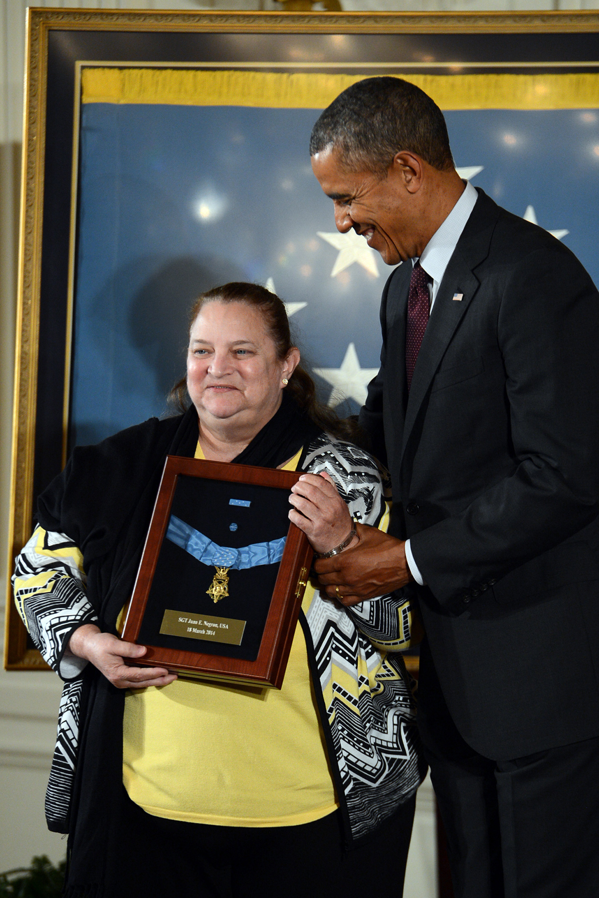 Iris Negron accepts the Medal of Honor on behalf of her late father ...