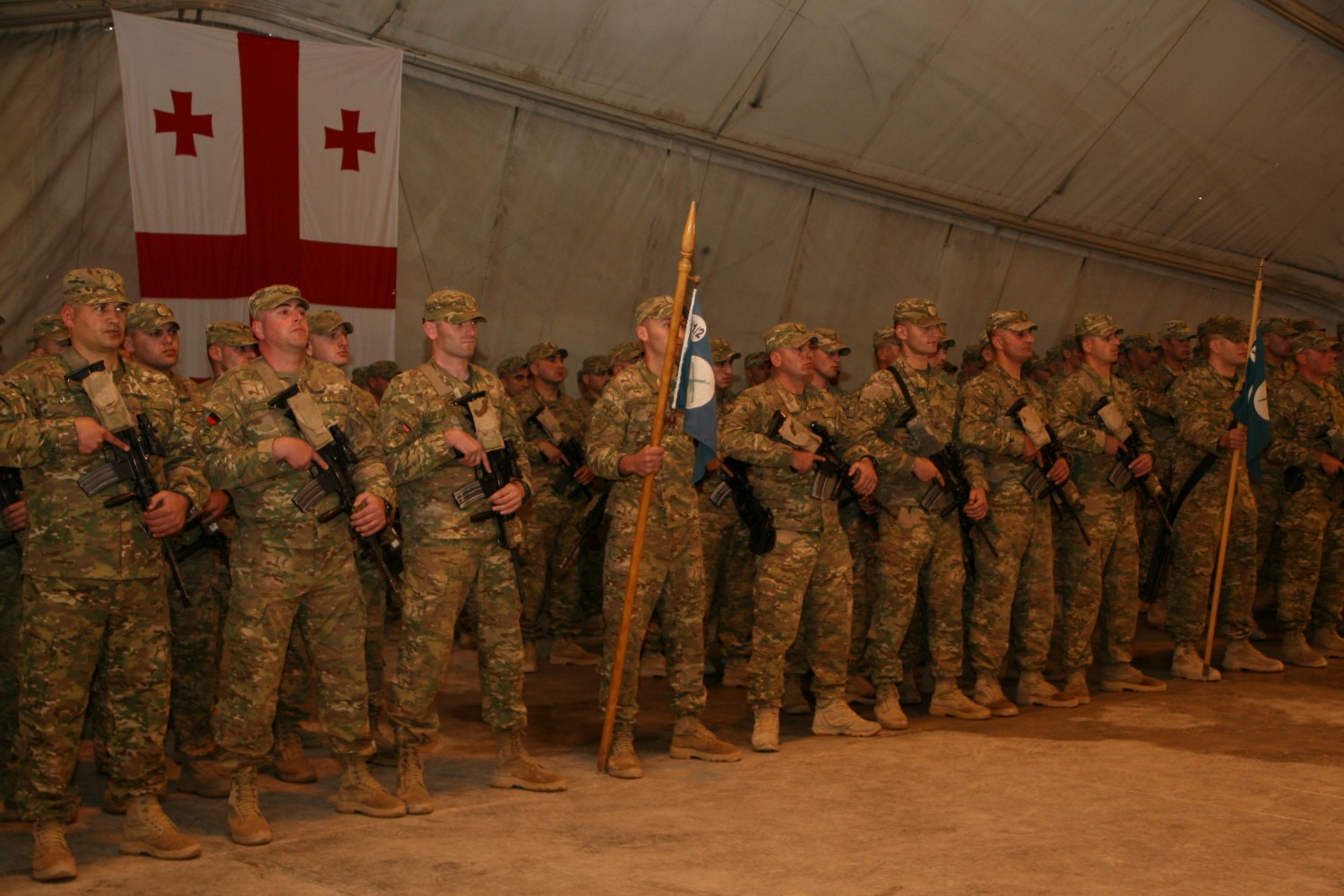 Georgian President visits Georgian Infantry Battalion, Marines aboard ...