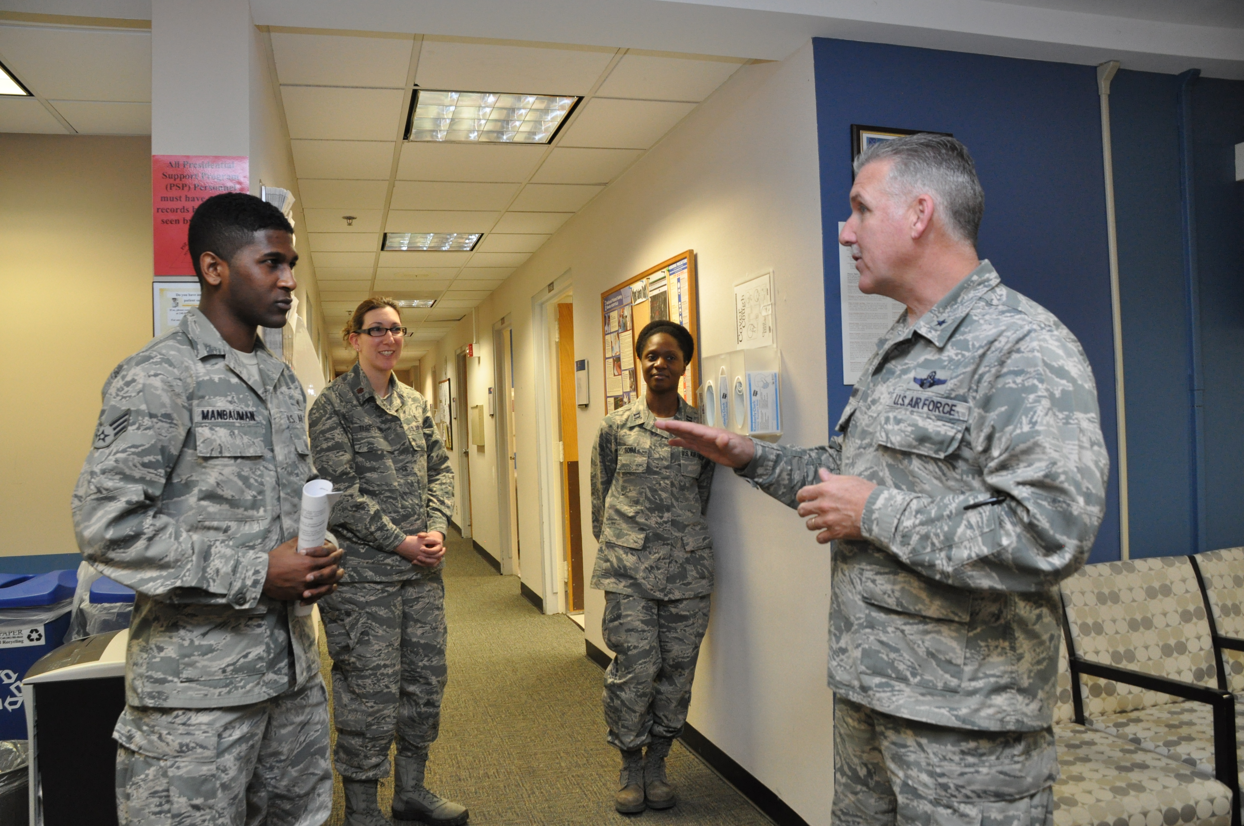 4th AF commander visits the 459 > 459th Air Refueling Wing > Article ...