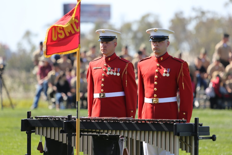 Battle Colors Detachment woos crowd with bang of the drum, slap of the ...