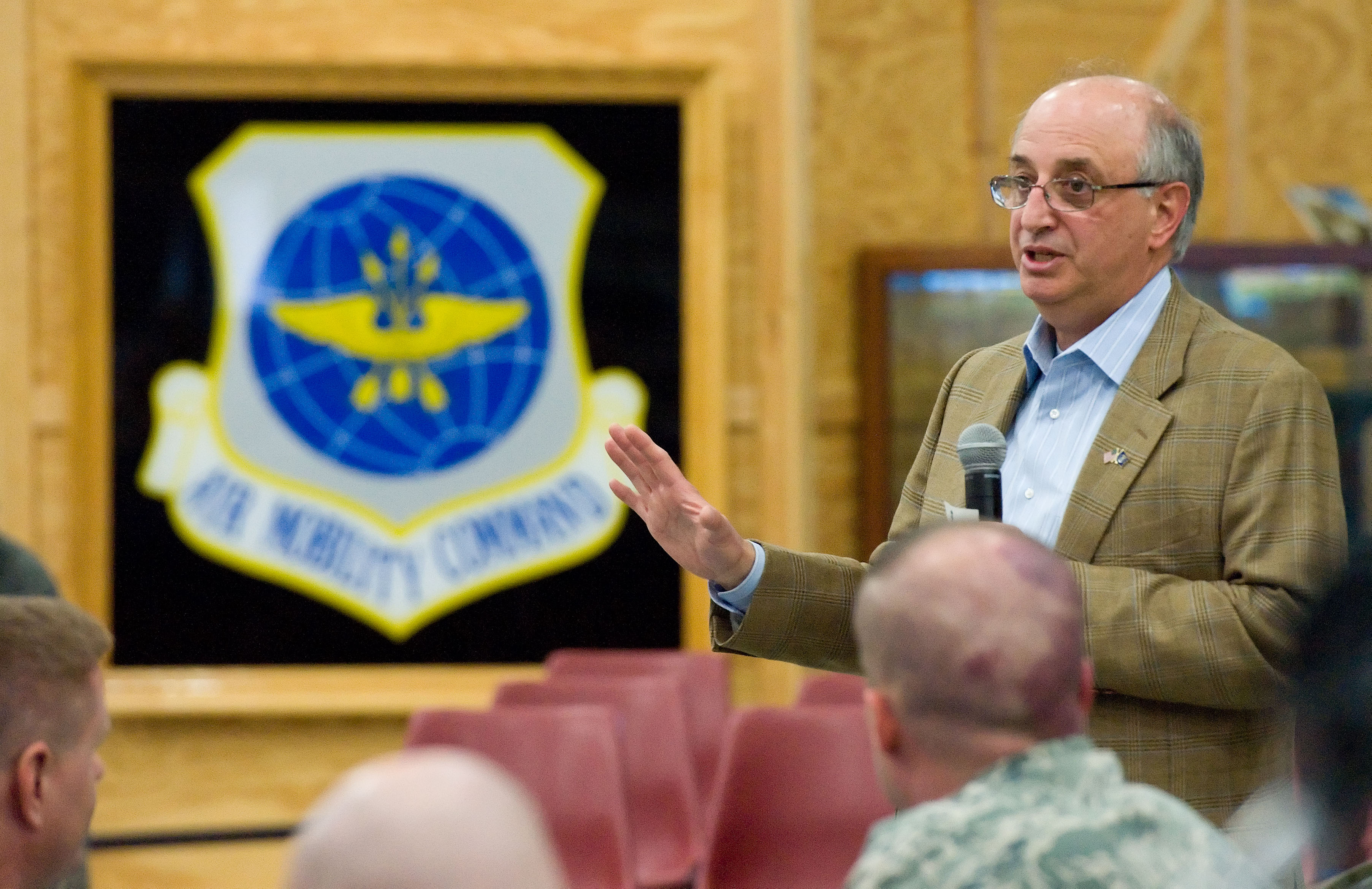 Former Vietnam War POW visits Team Dover > Dover Air Force Base ...