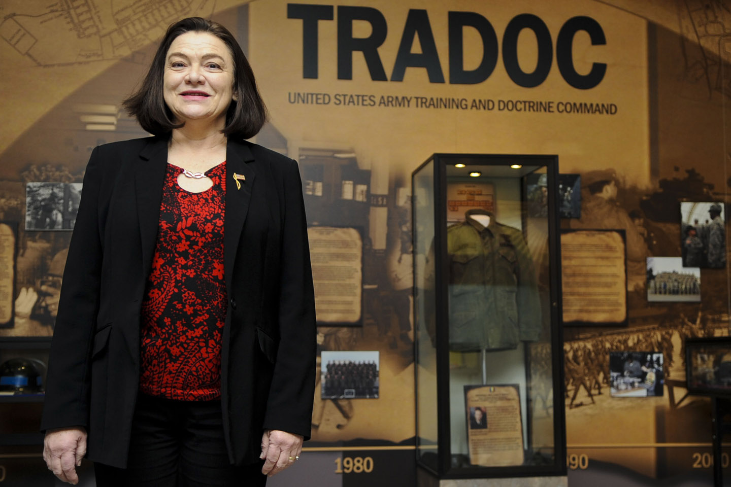 Fort Eustis acquisition professional to retire