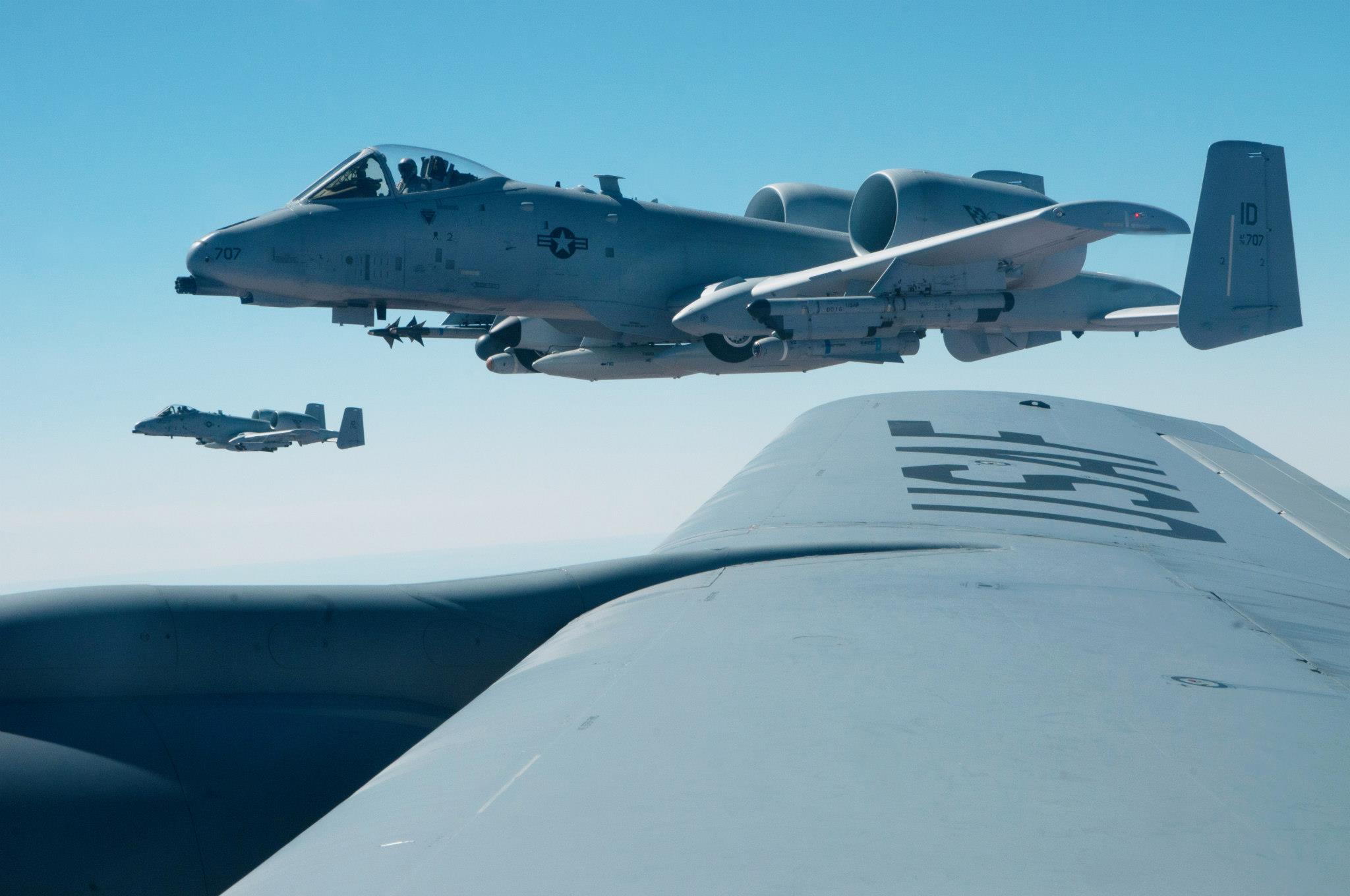 KC-135s refuel Idaho's A-10s in mid-flight