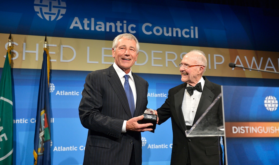 Defense Secretary Chuck Hagel receives the Atlantic Council's 2014 ...