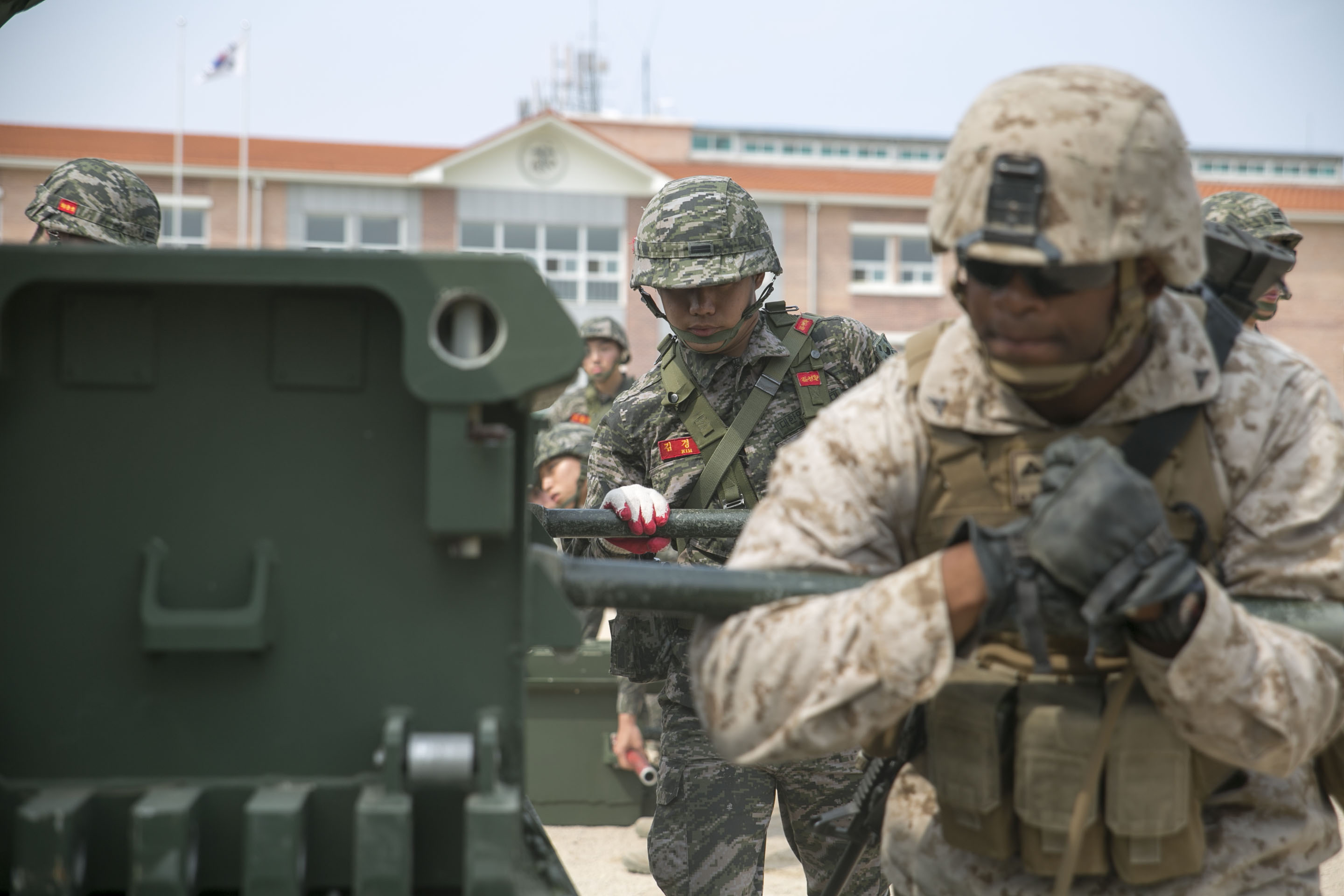 ROK, US Marine engineers bridge capability gaps