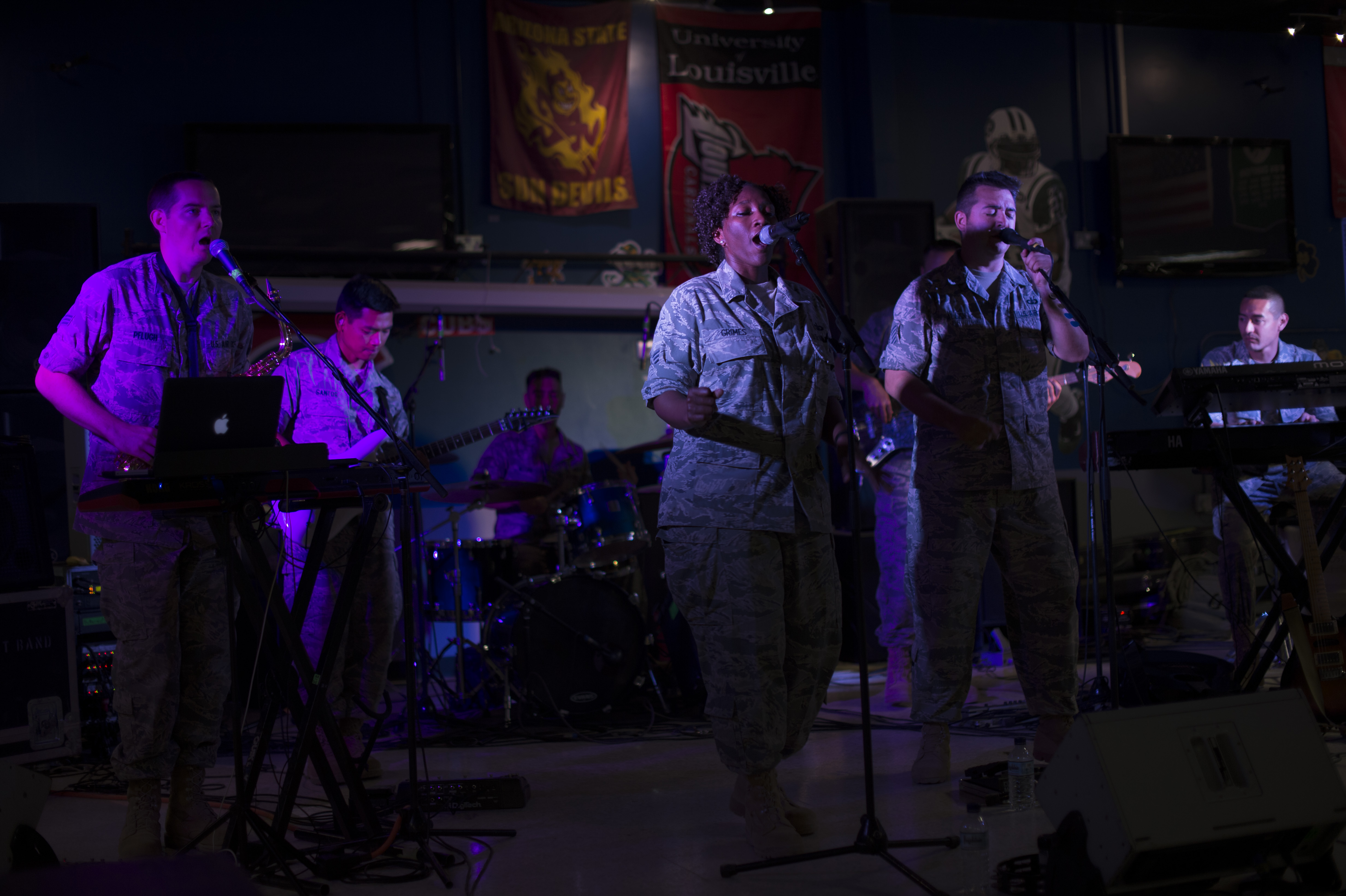 AFCENT Band "Hypersonic" visits 386th Air Expeditionary Wing > U.S. Air ...