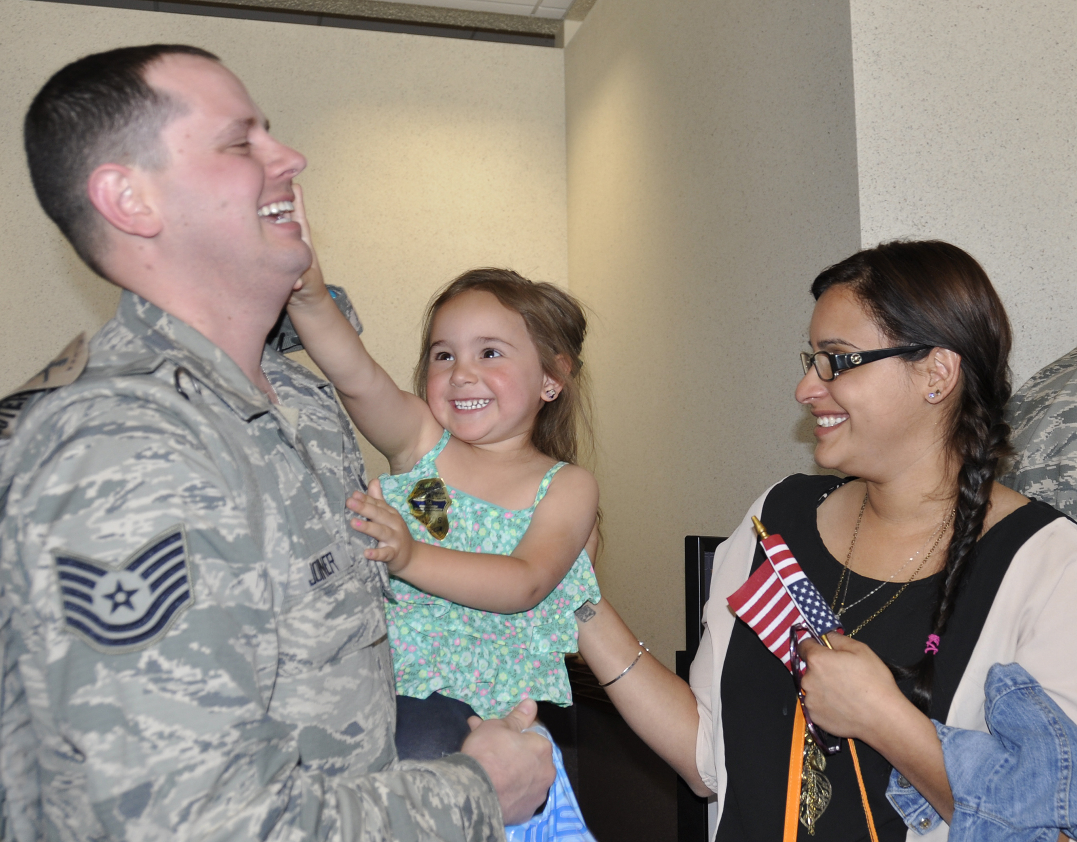 Reserve security forces return from deployment > 302nd Airlift Wing ...