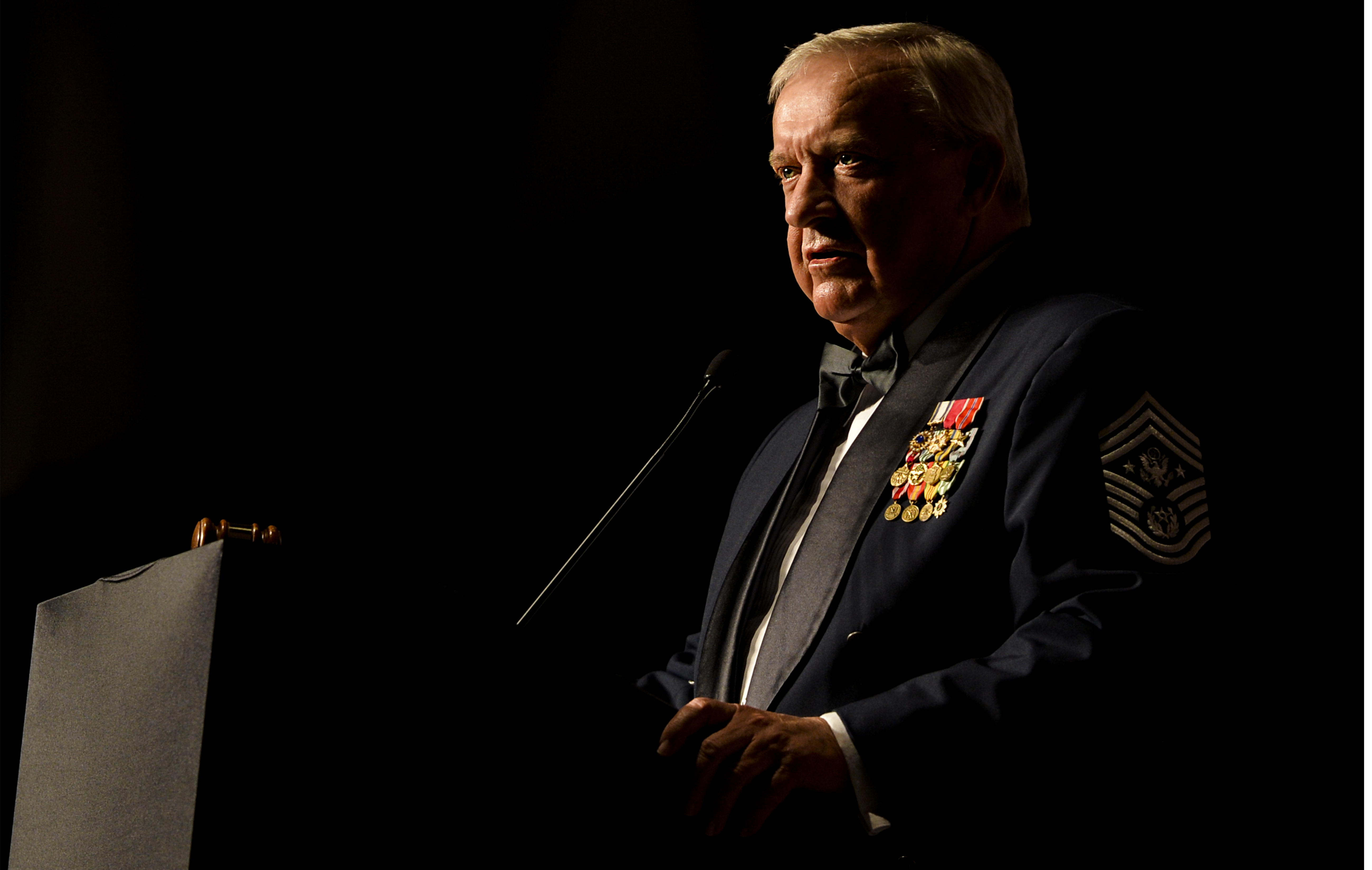 Enlisted Airmen induct AFSOC commander into Order of the Sword > Air ...