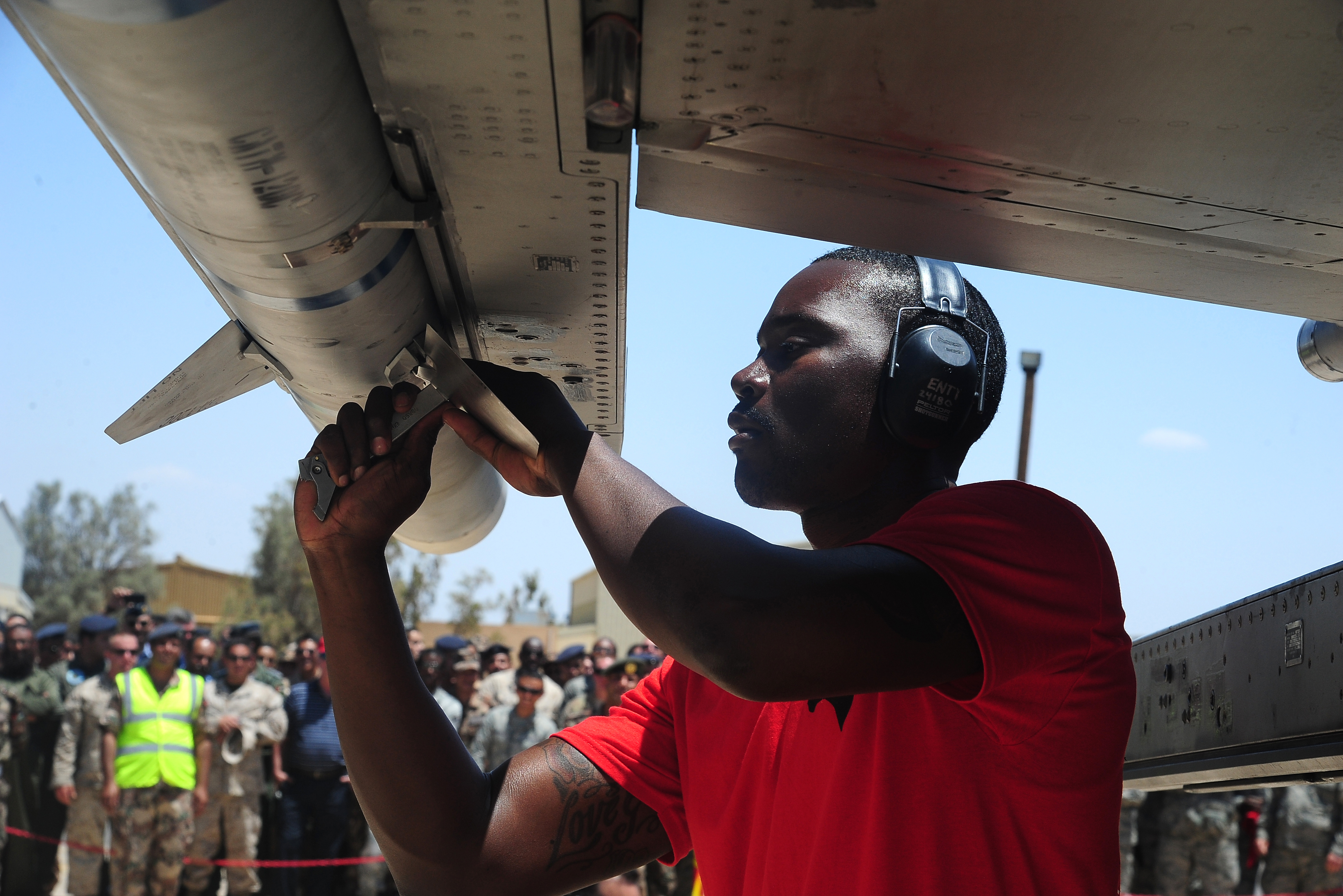 US, Jordanian weapons teams face off in loading competition > U.S. Air ...