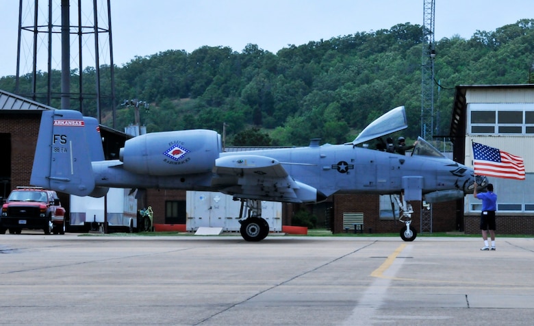 Boss Hawg: 188th Flying Razorbacks' commander conducts final training ...