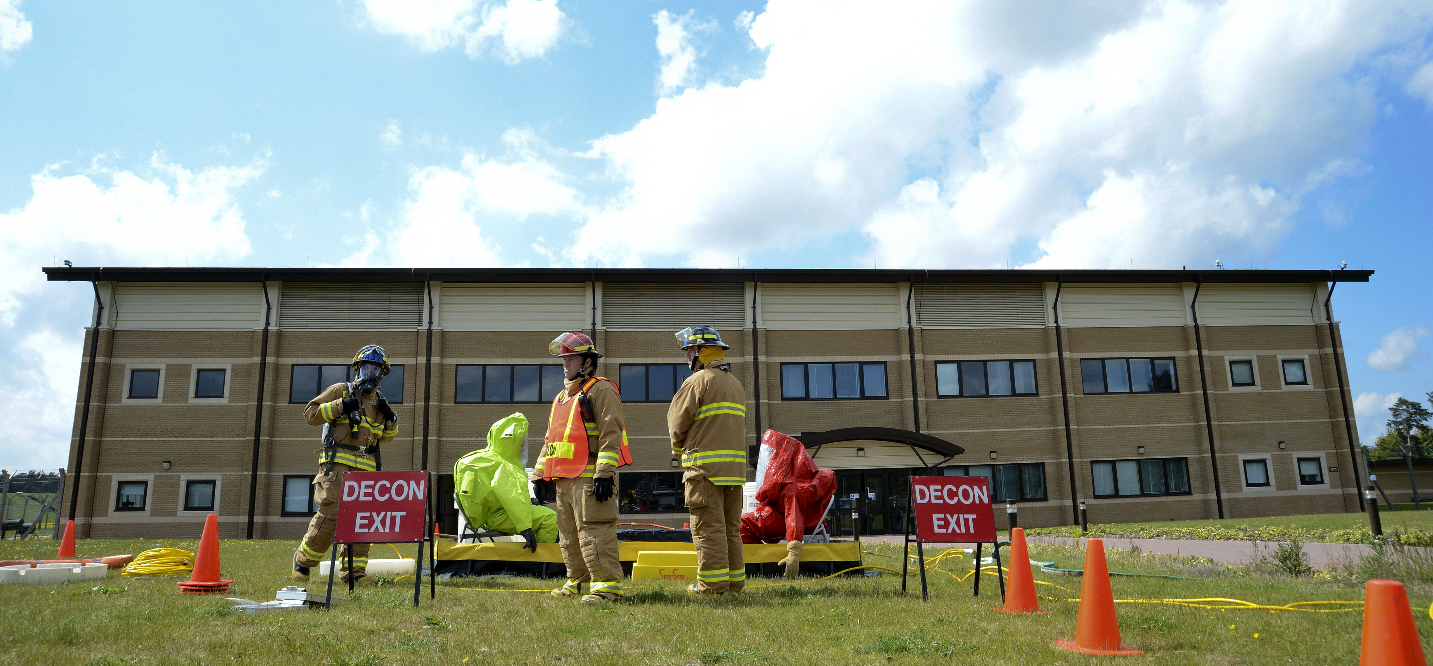 First responders showcase capabilities during UEI > Royal Air Force ...