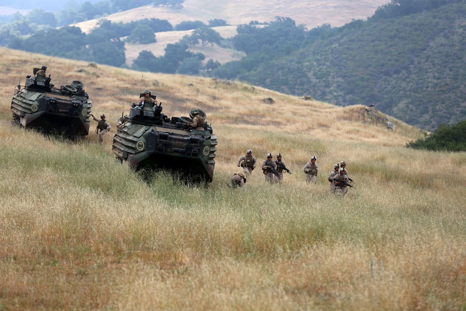 Echo Co. jumps on tracks for mech assault training