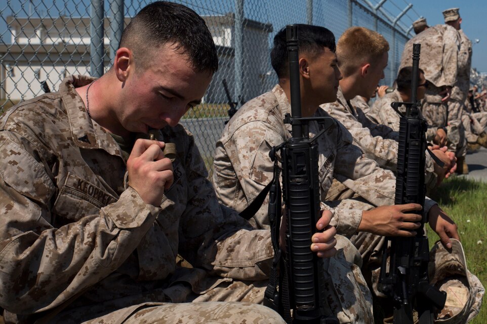 MWSS-171 conducts conditioning hike aboard station > United States ...