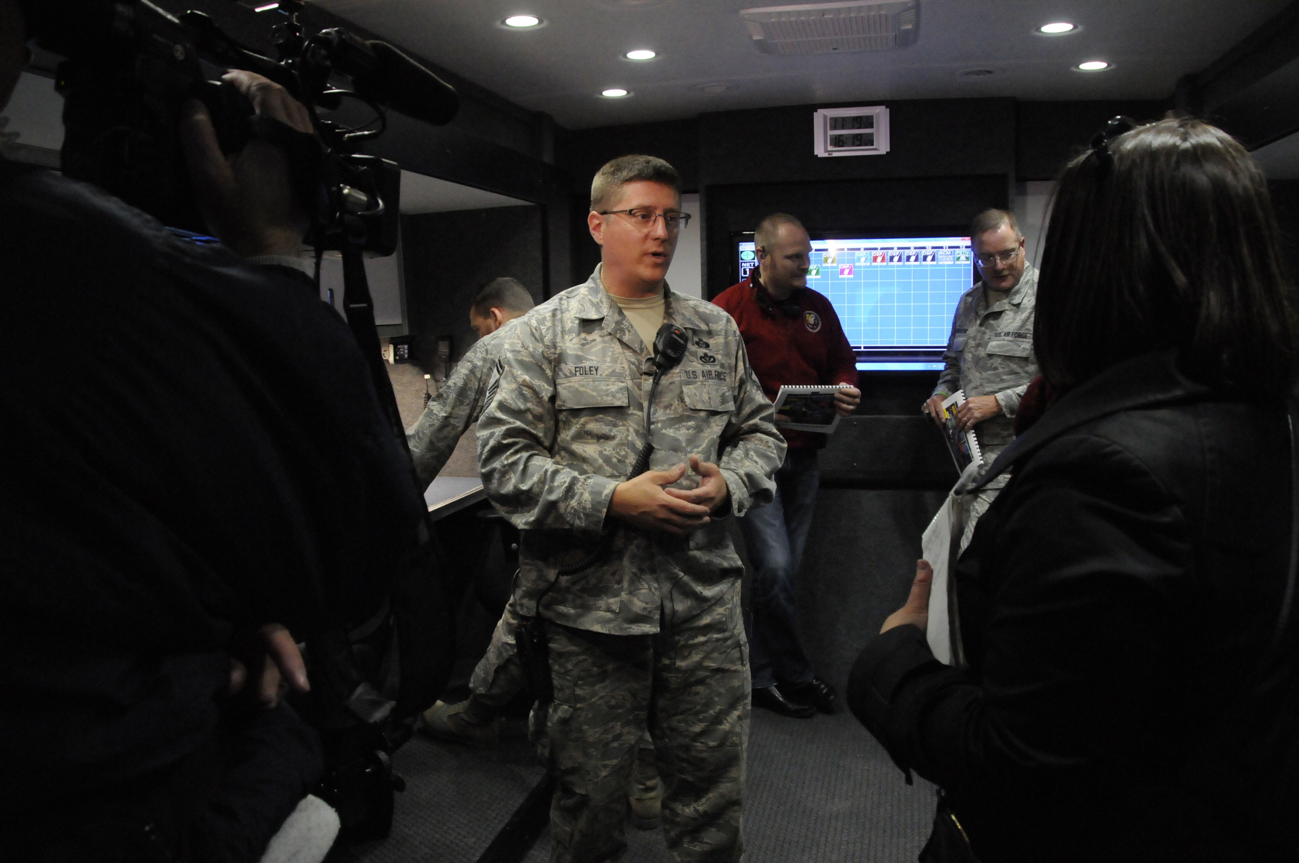MEOC bridges communication gaps > 182nd Airlift Wing > Features