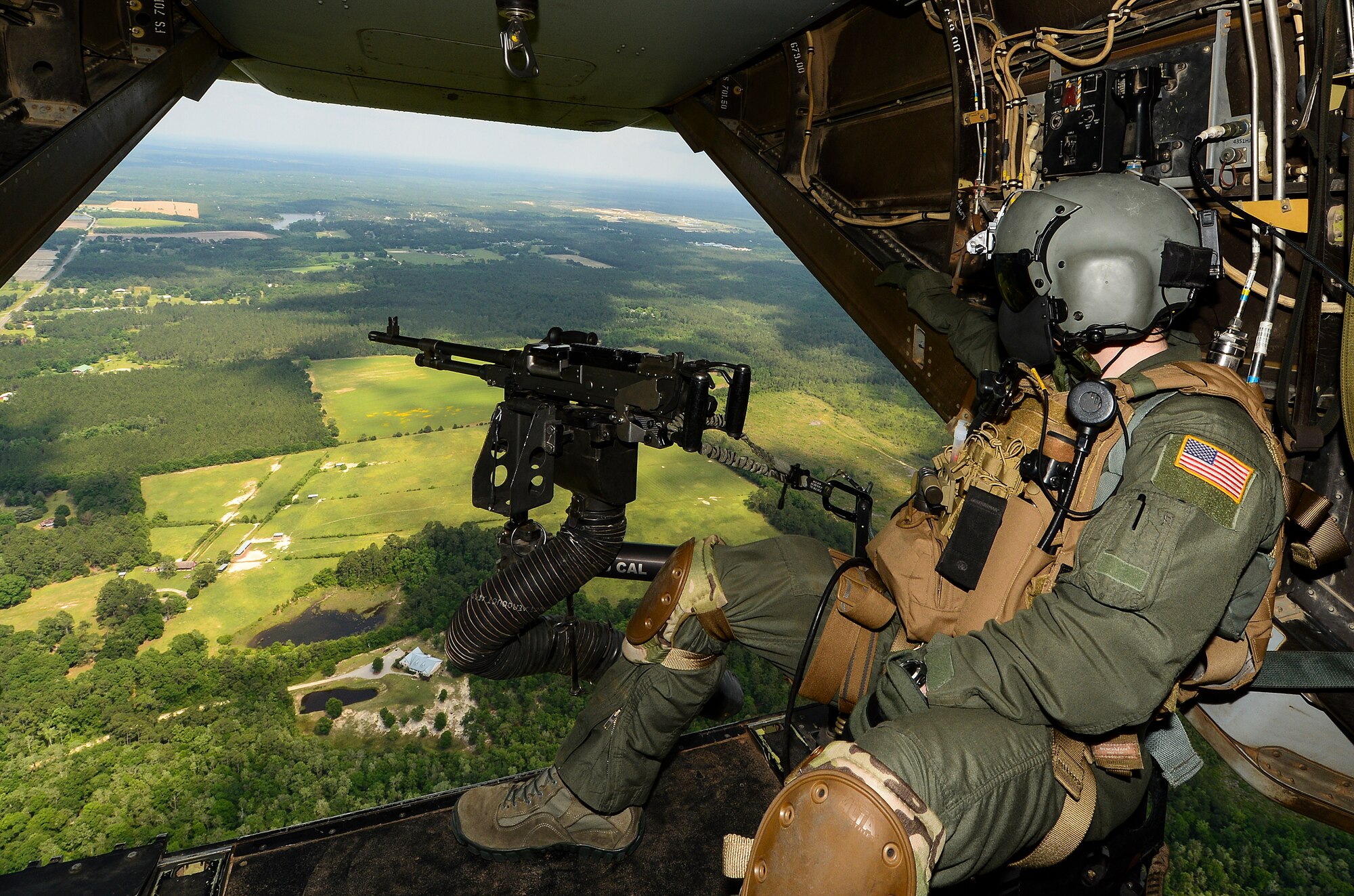 Honorary Commander, 8th SOS fly CV-22 training mission > Hurlburt Field ...