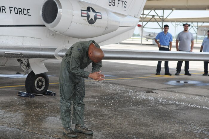 Lt. Col. Marks fini flight