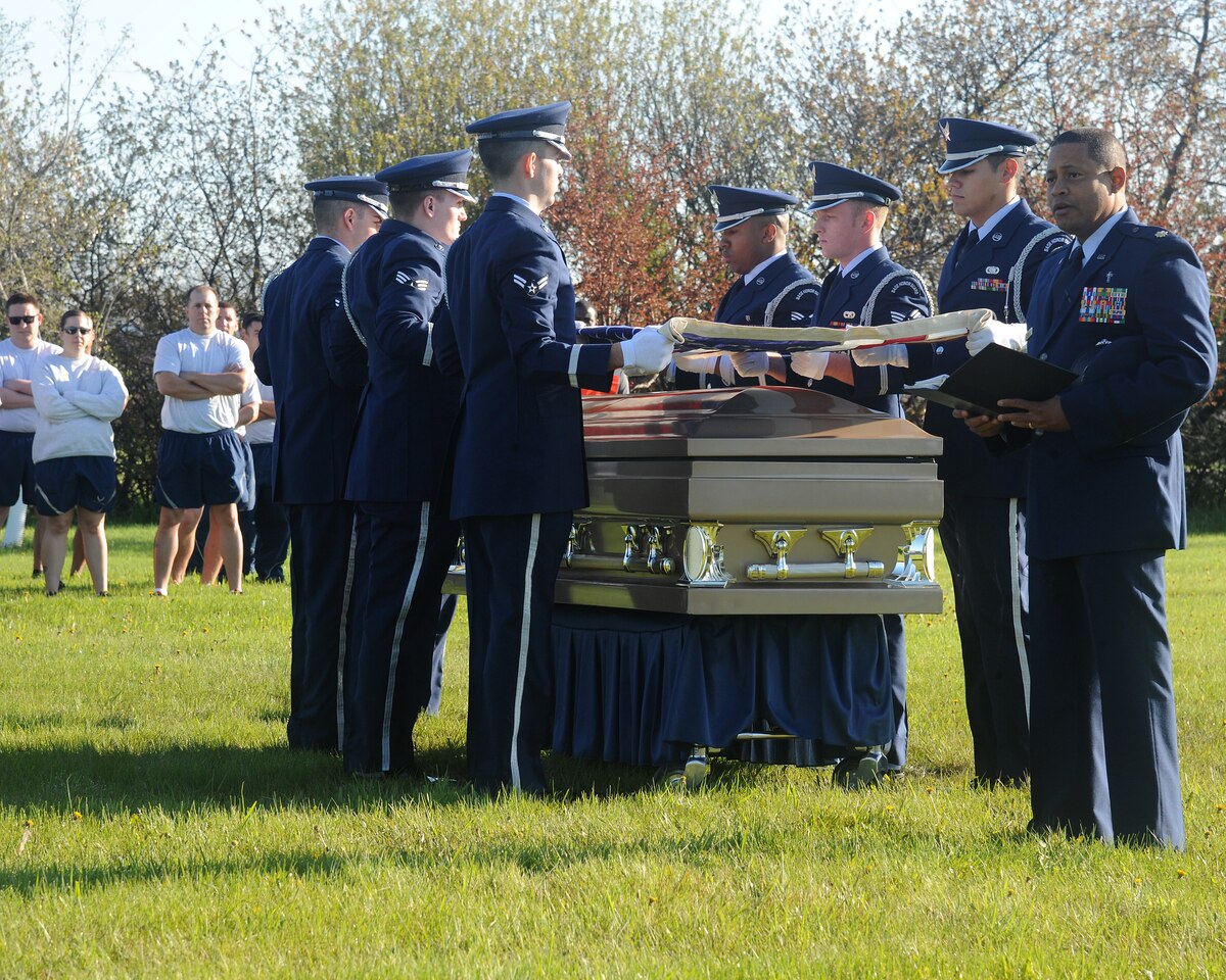 Why is it important for service members to update their SGLI and vRED ...