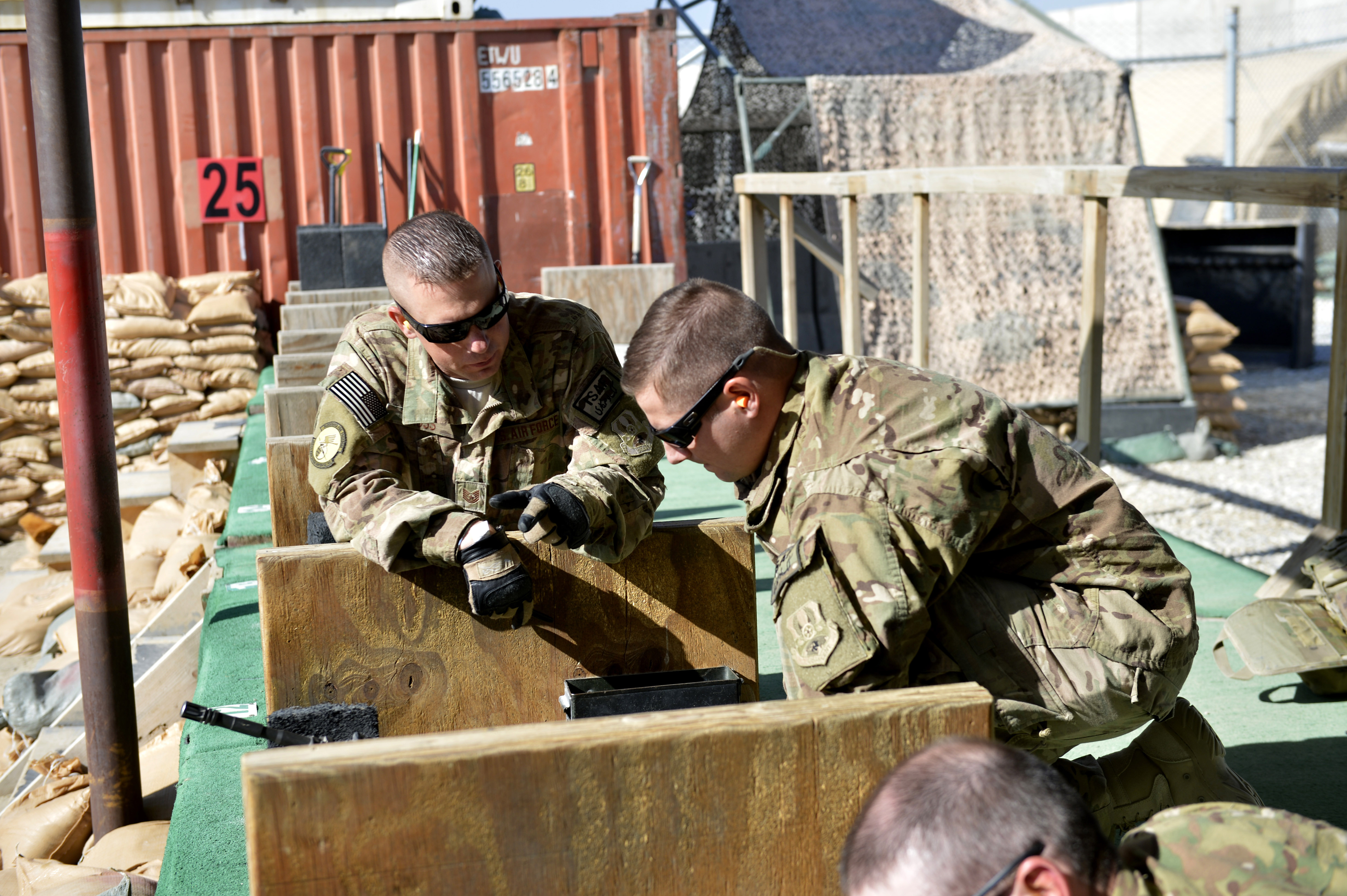 Combat arms instructors train expeditionary Airmen > U.S. Air Forces ...