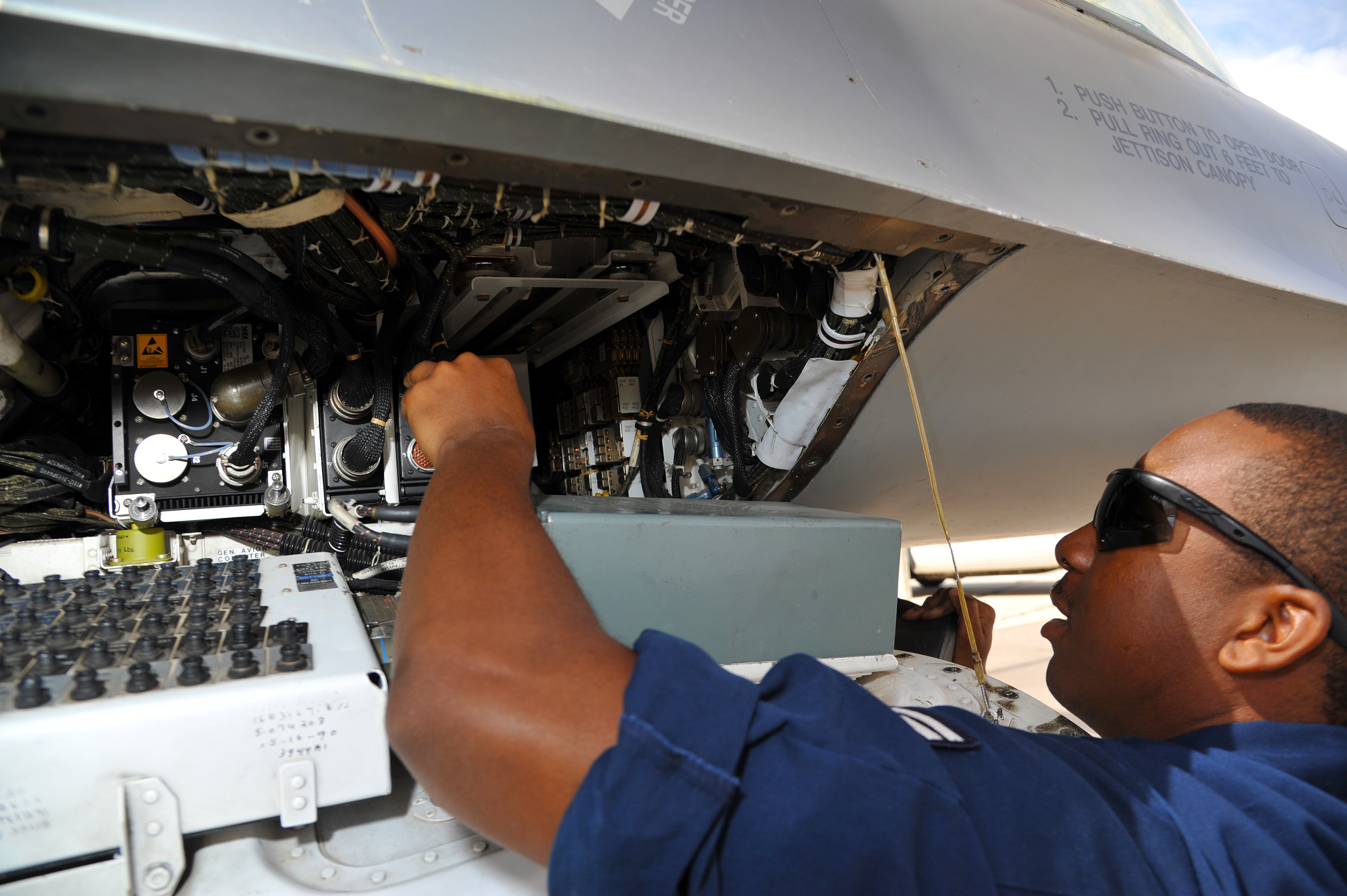 310th AMU: Keeping the Tophats ‘Bad to the Bone’ > Luke Air Force Base ...