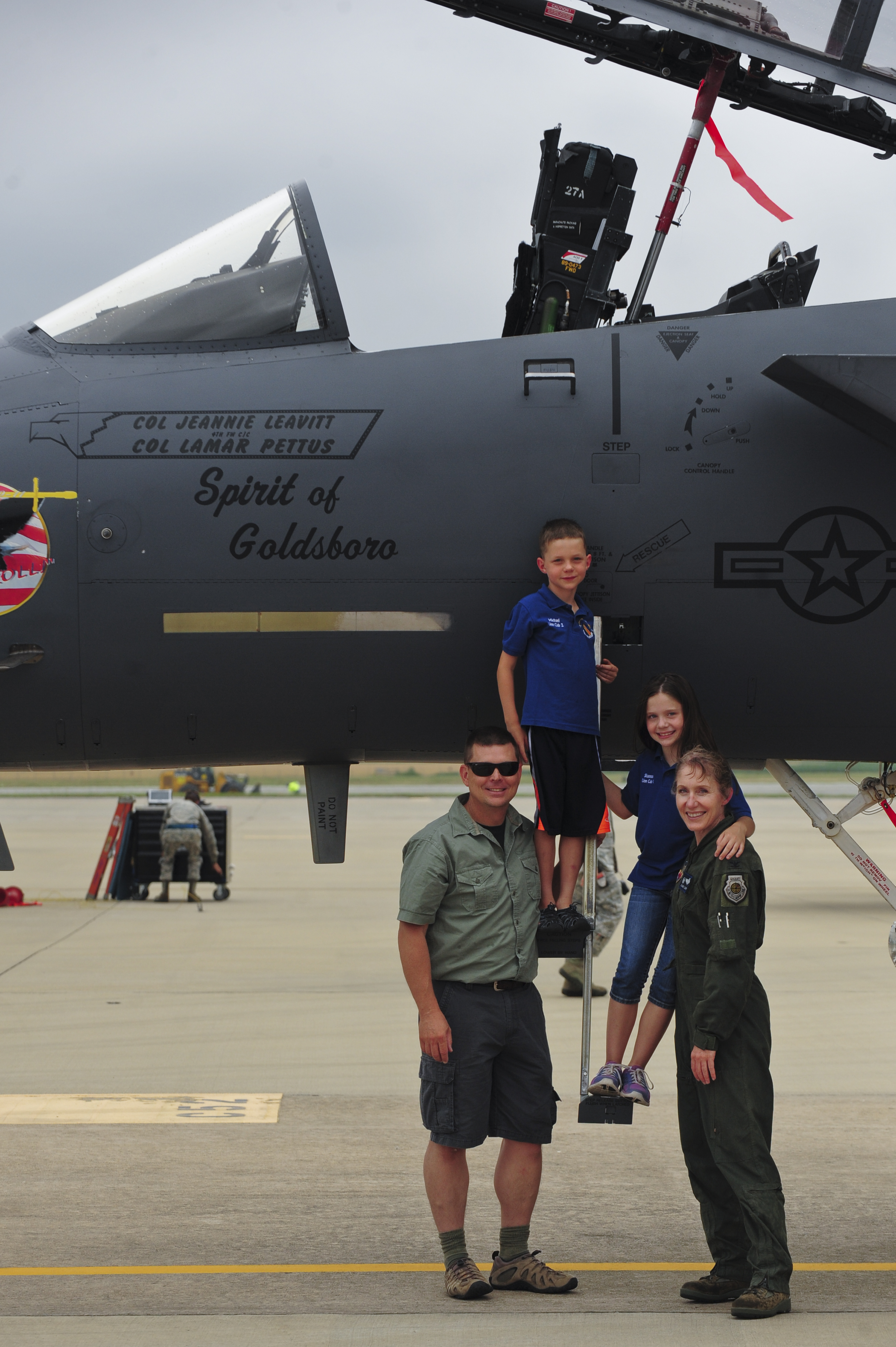 PHOTOS: Col. Leavitt conducts final flight as 4 FW commander > Seymour ...
