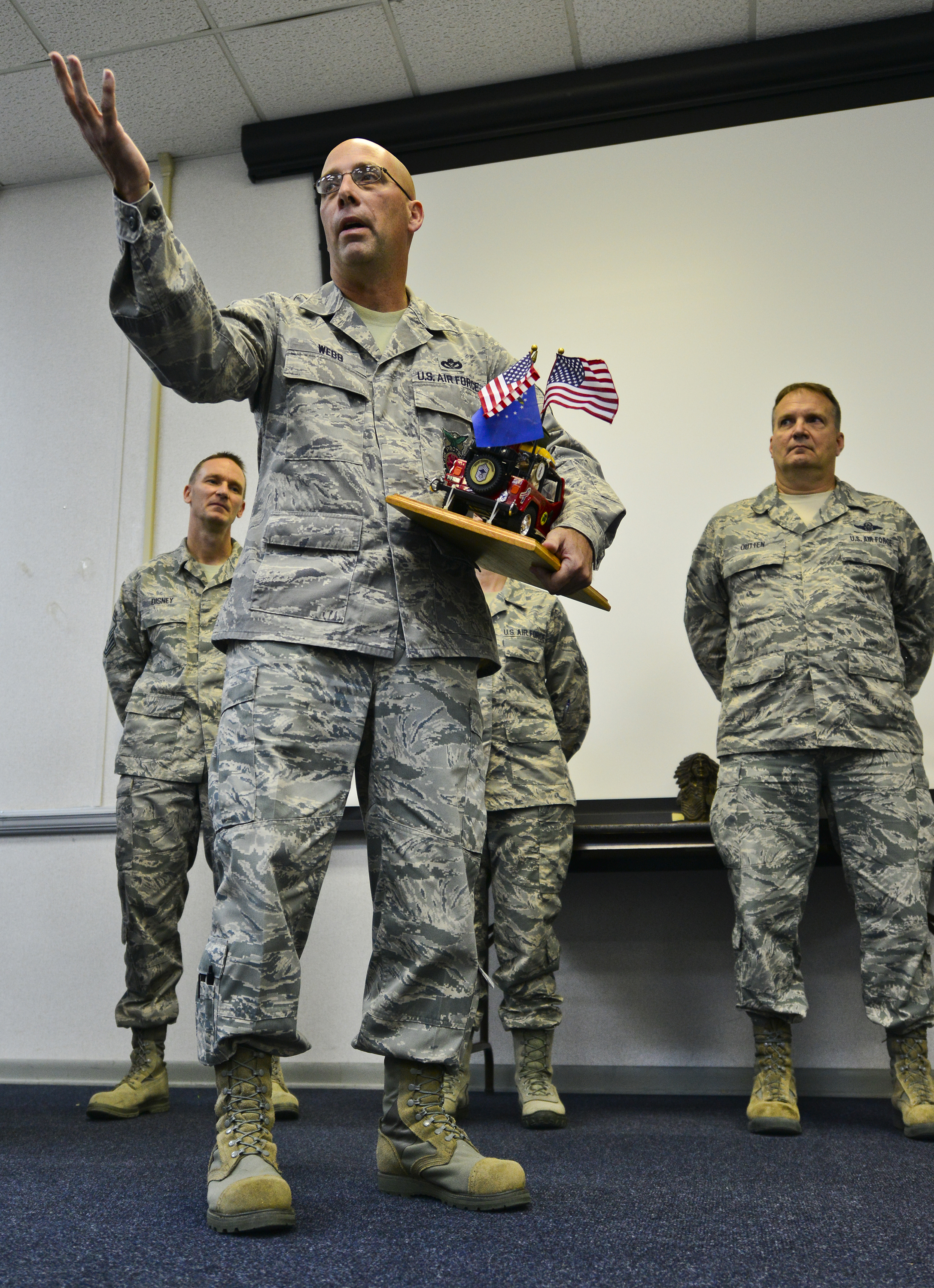 Duke inducts new "jeep" chief > 919th Special Operations Wing > Article ...