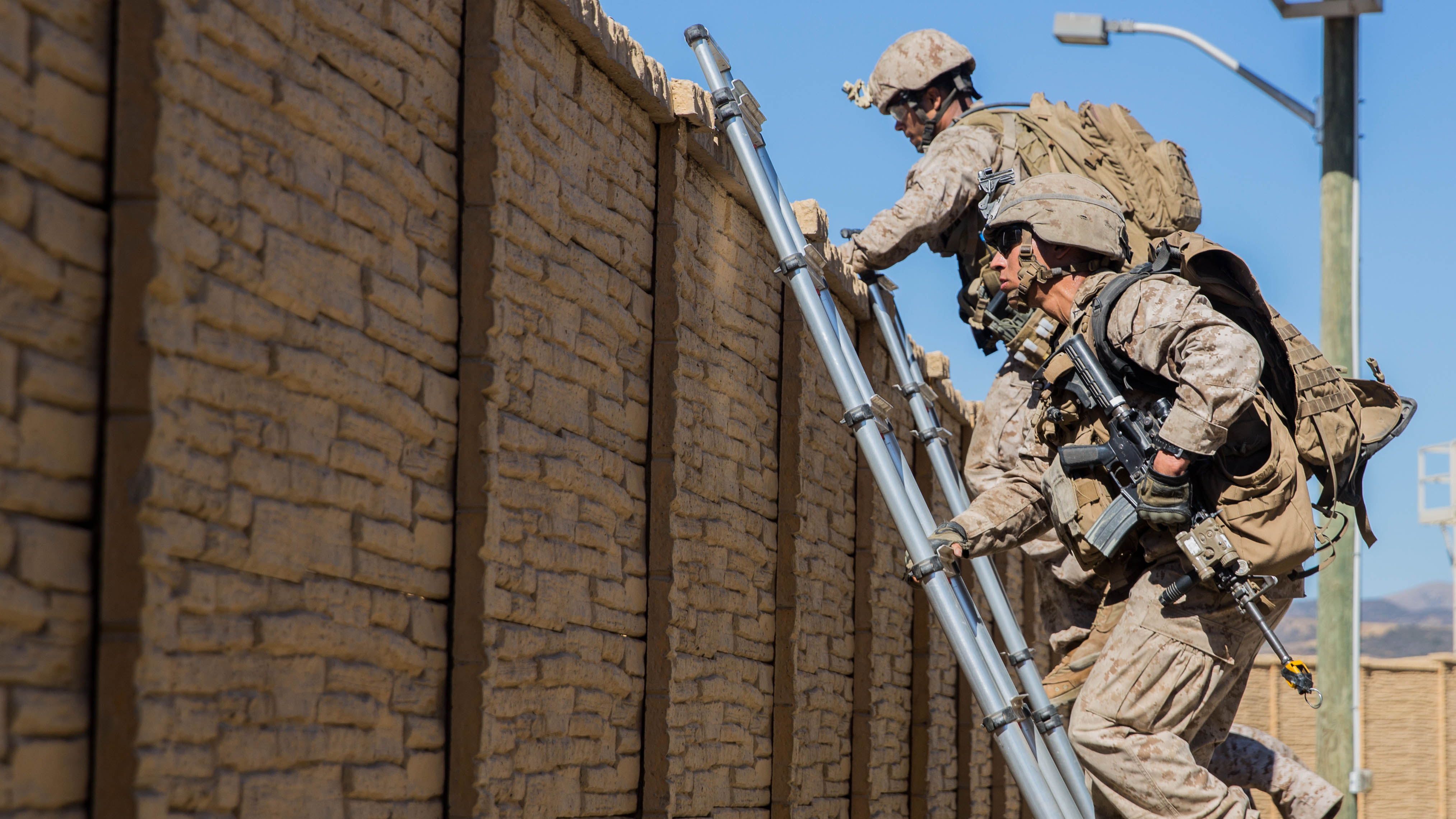 3/1 Marines conduct vertical assault training