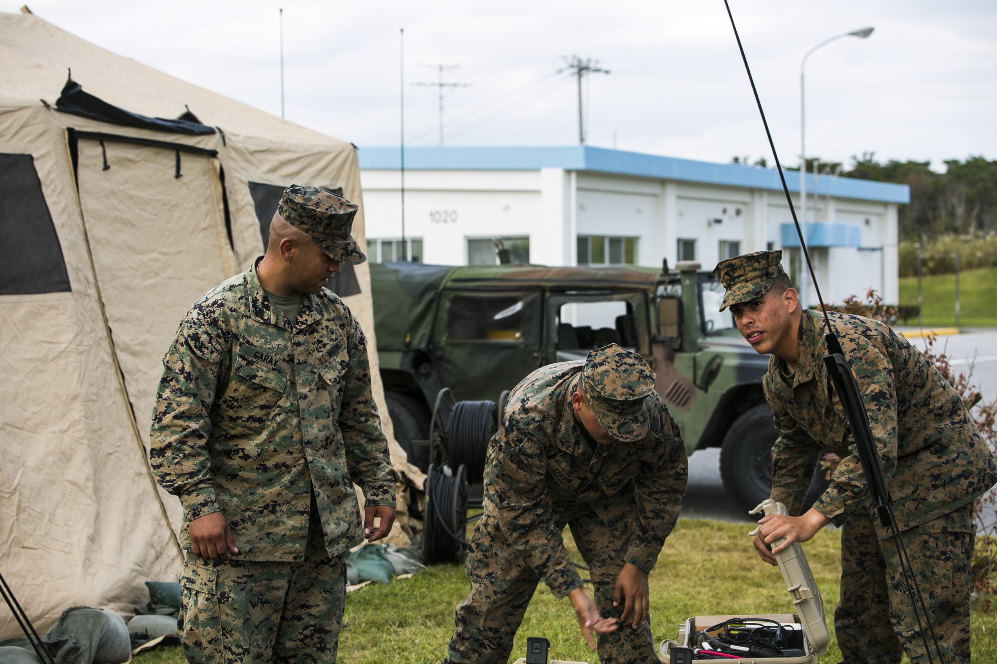 Marines go GREENS during Blue Chromite