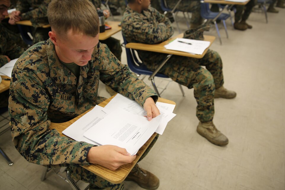 MWCS-28 hosts seminar, builds leadership through ethics > Marine Corps ...