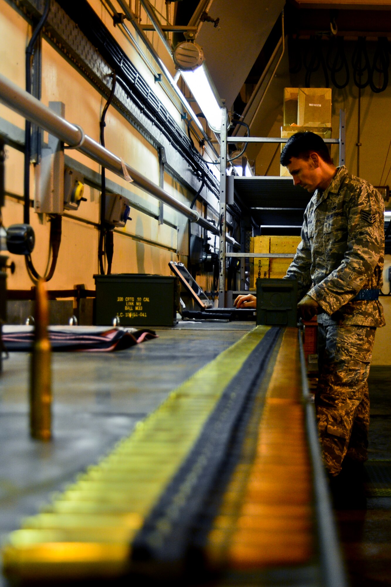 MUNS at midnight > Royal Air Force Lakenheath > Article Display