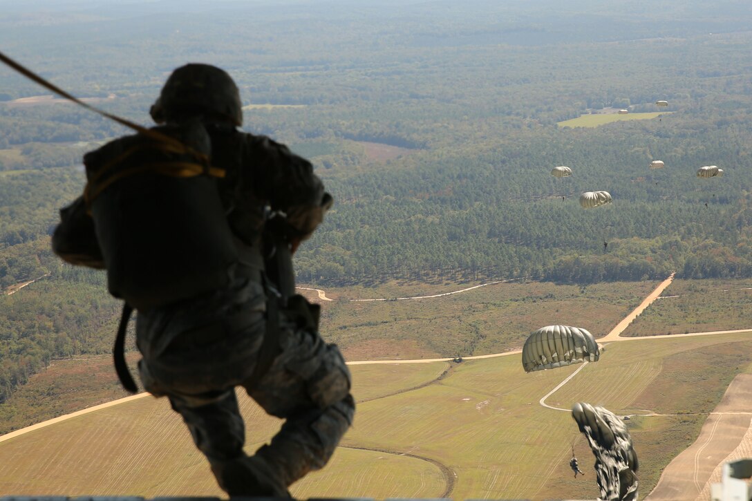 Otis assists jump school training
