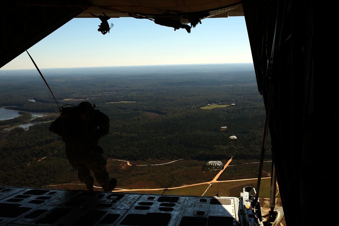 Otis assists jump school training