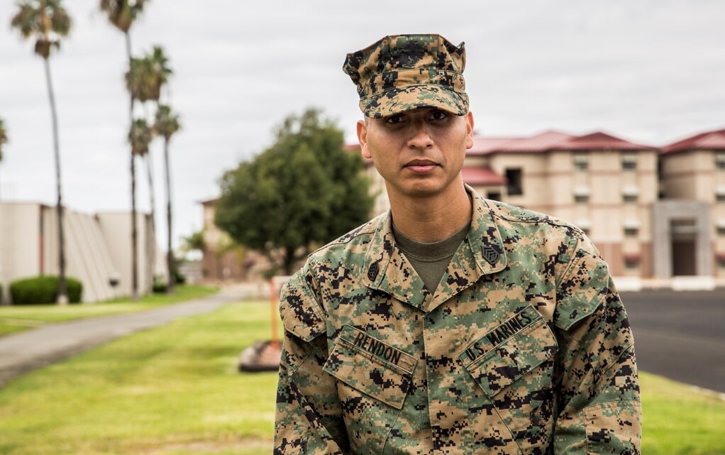 Leadership 101: Marine from Houston > 15th Marine Expeditionary Unit ...