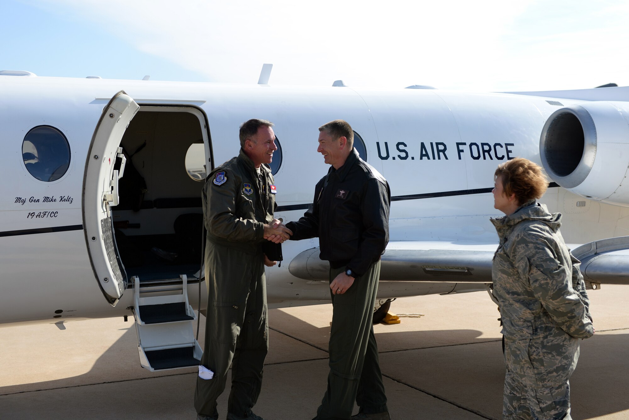 Altus AFB hosts 19th AF commander > Altus Air Force Base > Article Display