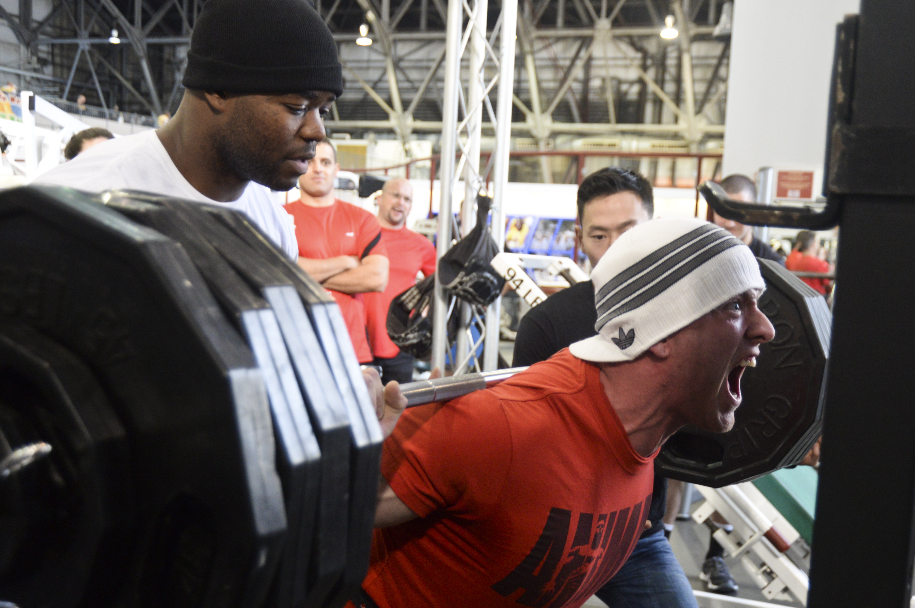 Military personnel lift some weight > Wright-Patterson AFB > Article ...