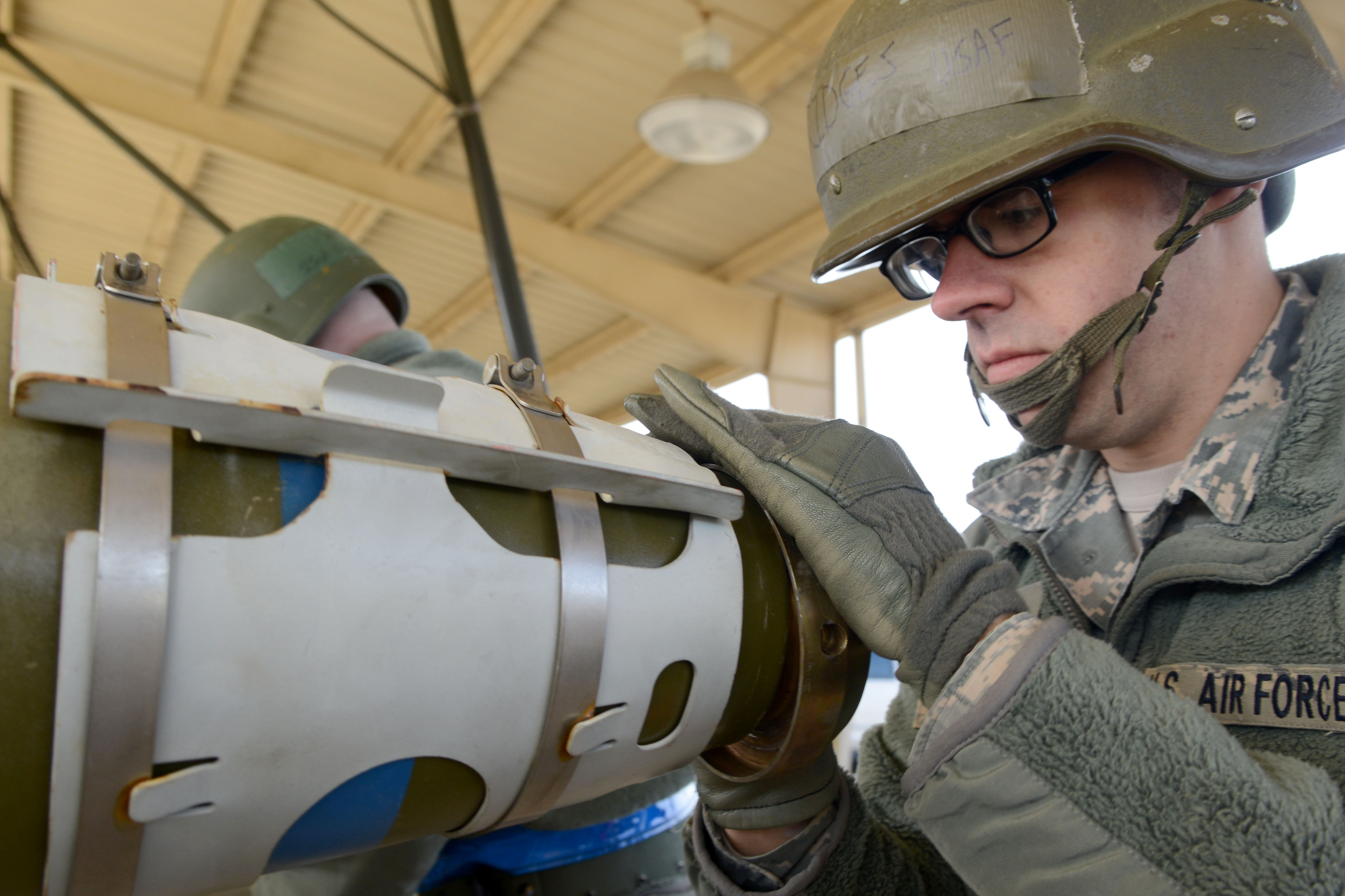 Ammo Airmen target train > Shaw Air Force Base > Article Display