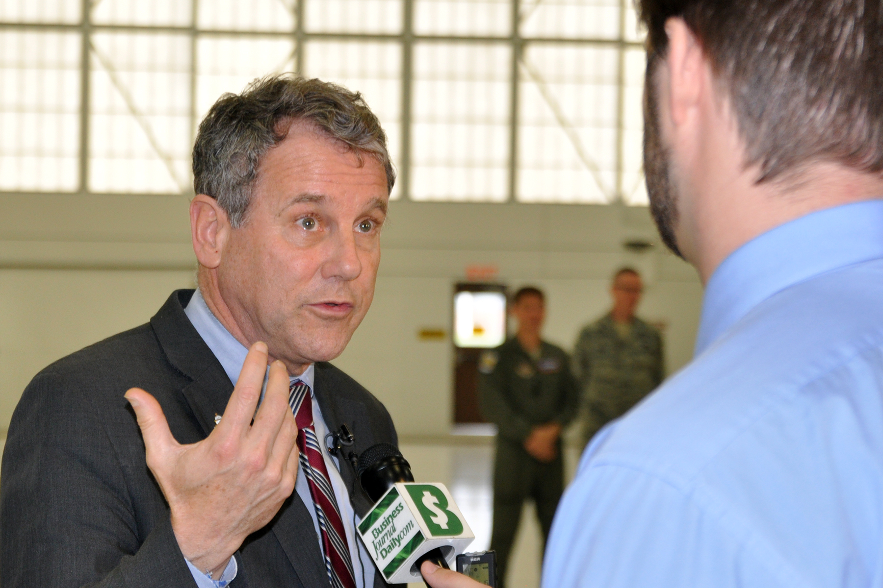 Ohio Senator discusses C-130 upgrades during Youngstown visit > Air ...