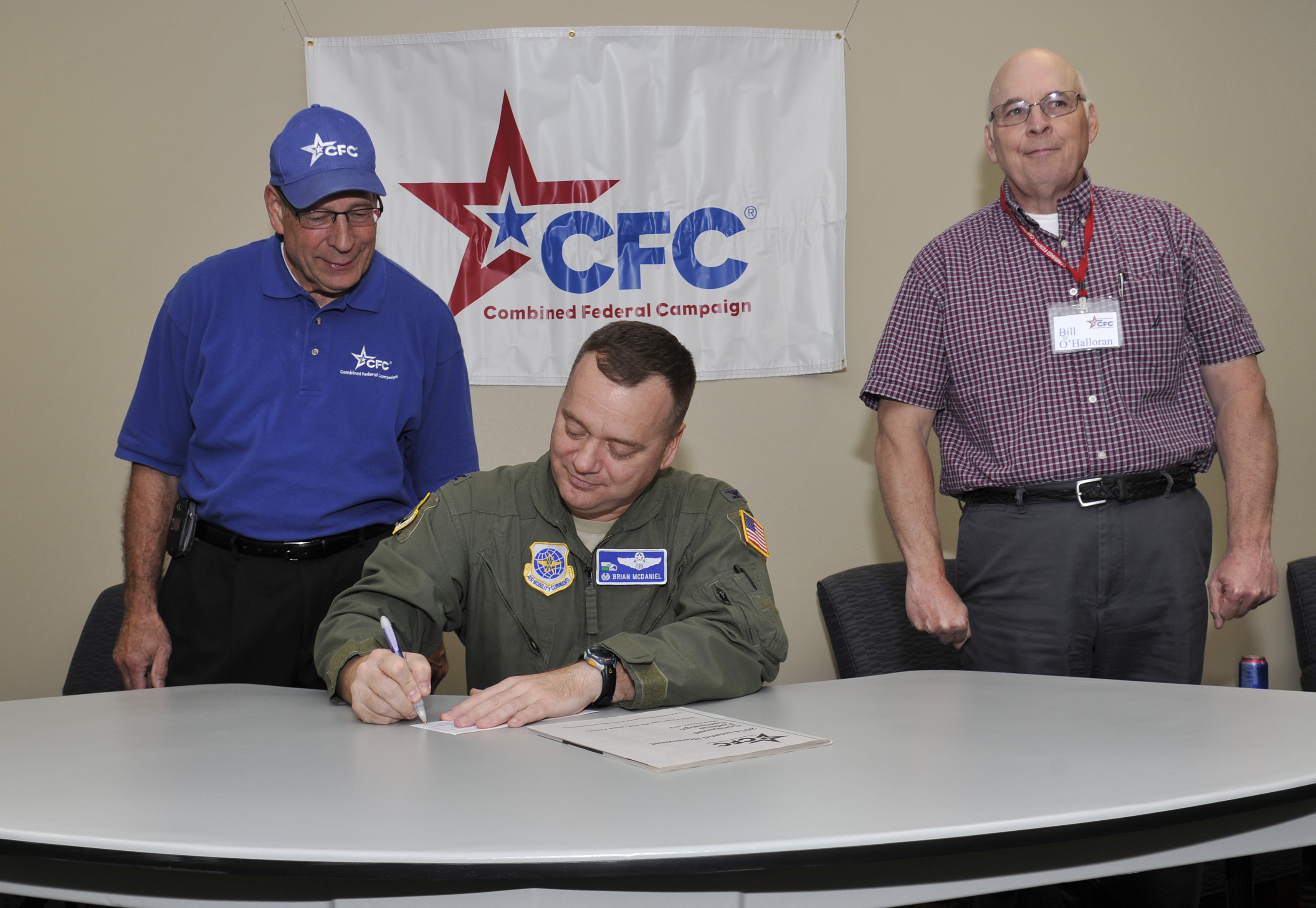 Burger burn kicks off Combined Federal Campaign at Fairchild ...