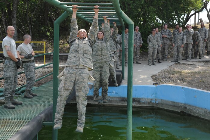 BMT trainees complete last run on closing obstacle course