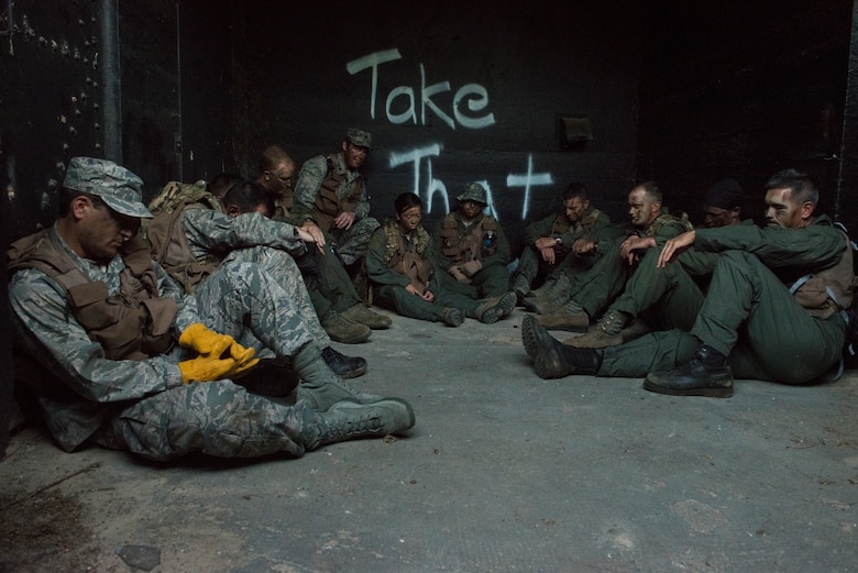 Aircrew members traverse combat survival training challenges > U.S. Air ...