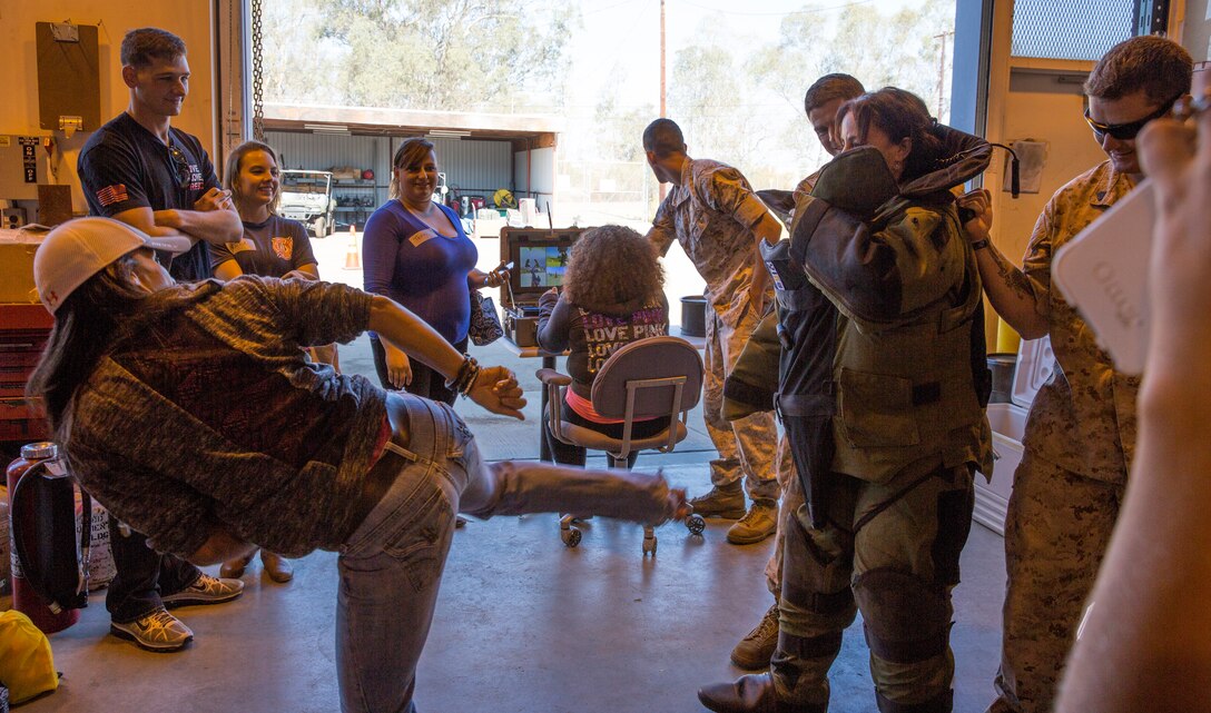 Jane Wayne Day gives spouses chance to walk in Marines’ boots