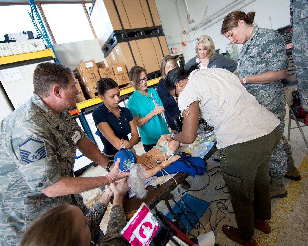 133rd Medical Group Trains with Children's Hospital > 133rd Airlift ...