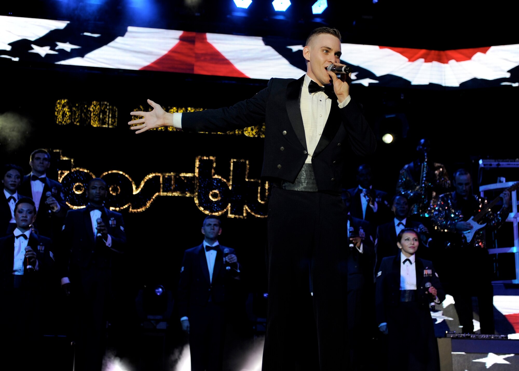 Tops In Blue rock the MUW > Columbus Air Force Base > Article Display