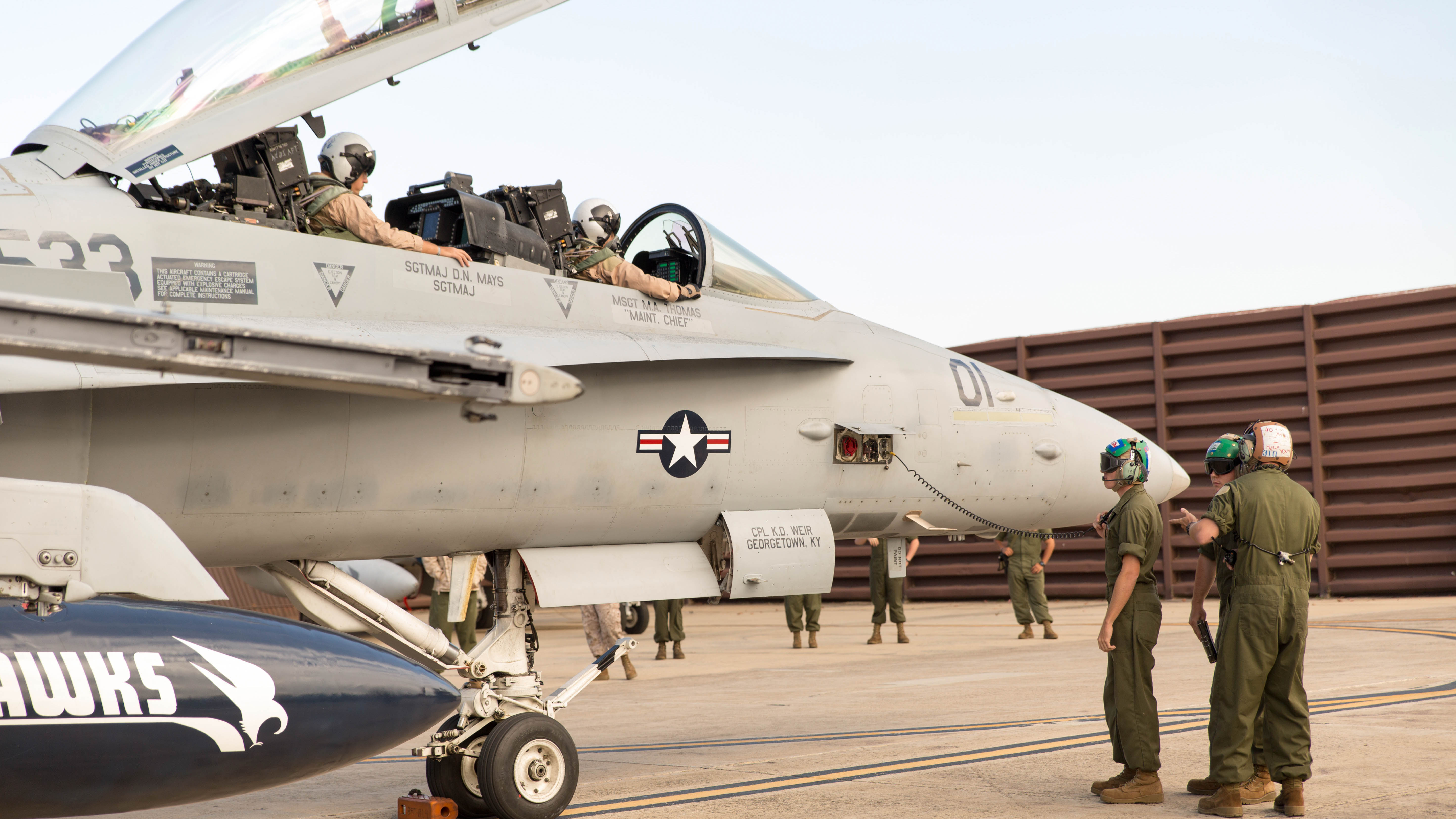VMFA - 533 goes sky high, Korean Marine Exchange Program 14-13 begins ...